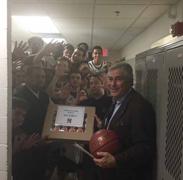 Boys basketball: Hamden Hall's Dave Beckerman wins 500th game