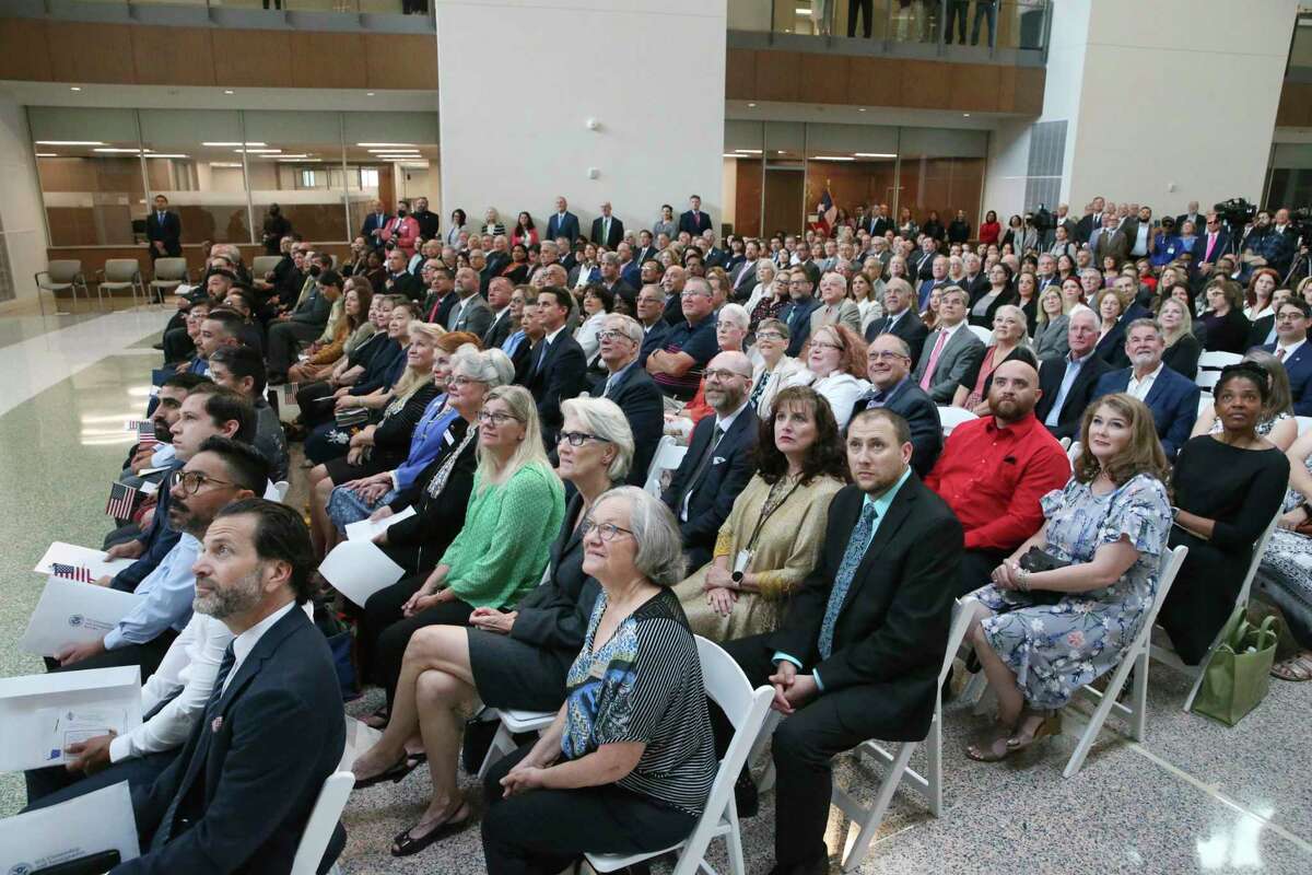 New federal courthouse grand opening celebrated by scores