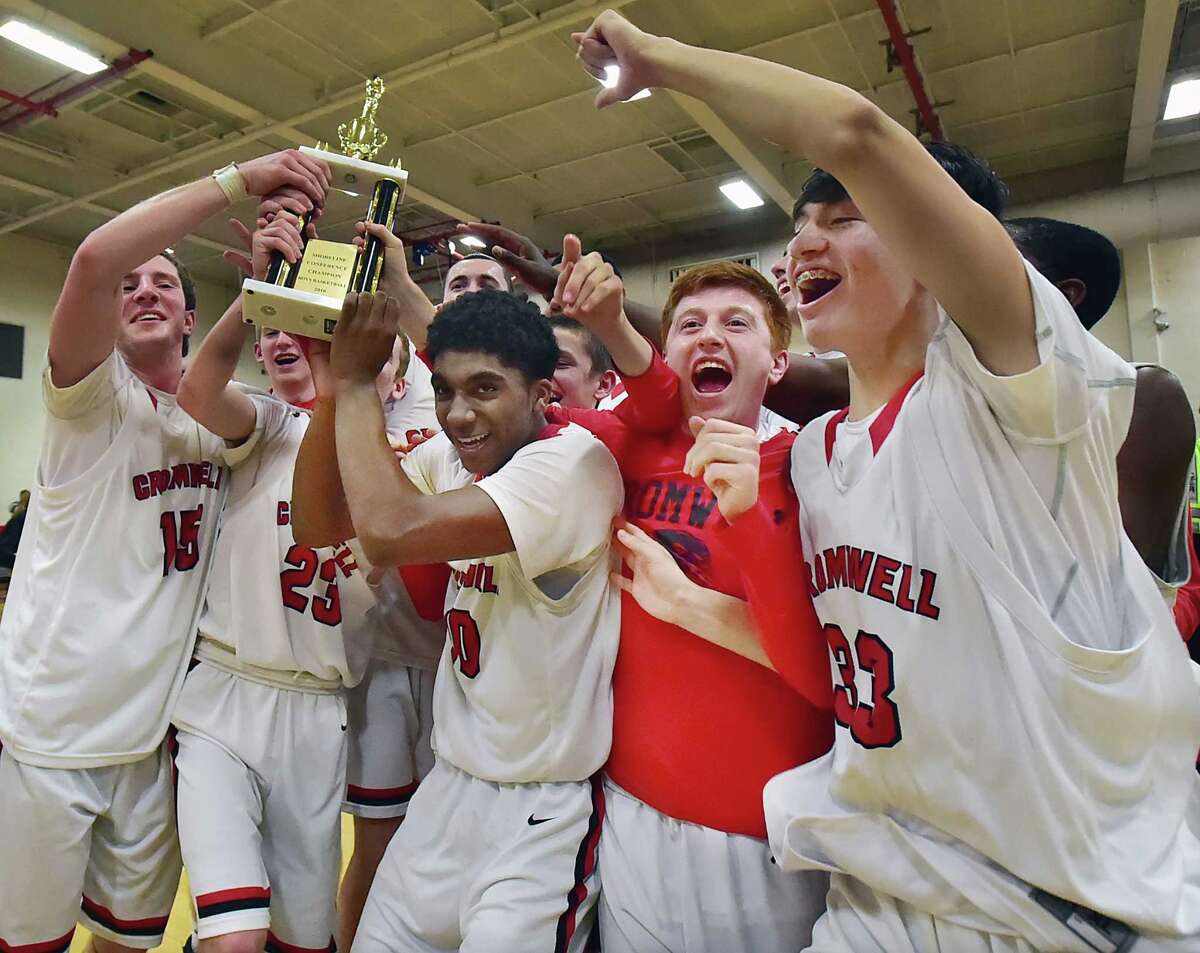 SLC Boys basketball: Cromwell outlasts Lyme-Old Lyme for Shoreline crown