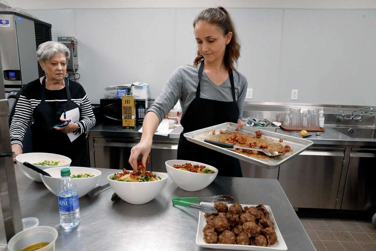St. Martin’s cooking classes give Houston chefs, budding culinary stars ...