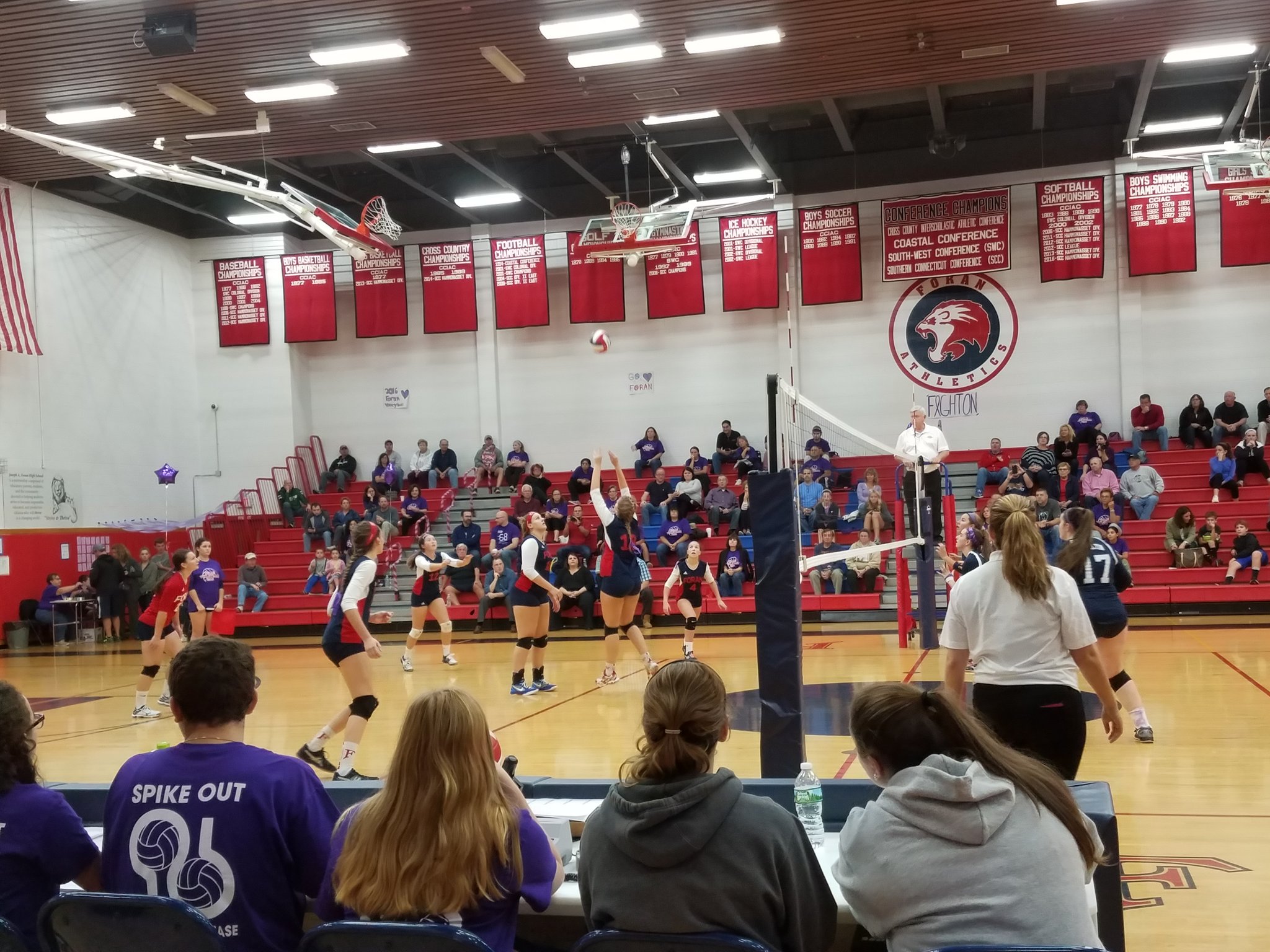 Volleyball: This time, Foran sweeps Lauralton Hall