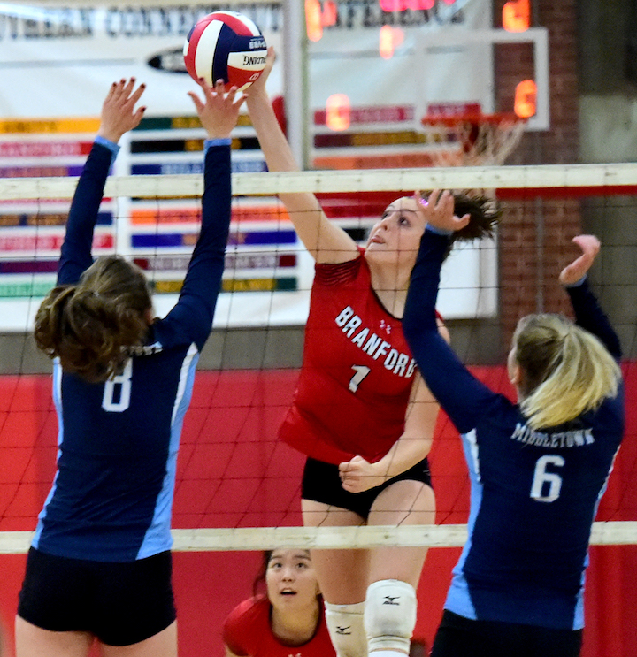 Girls Volleyball: Branford sweeps Middletown in L tournament first round