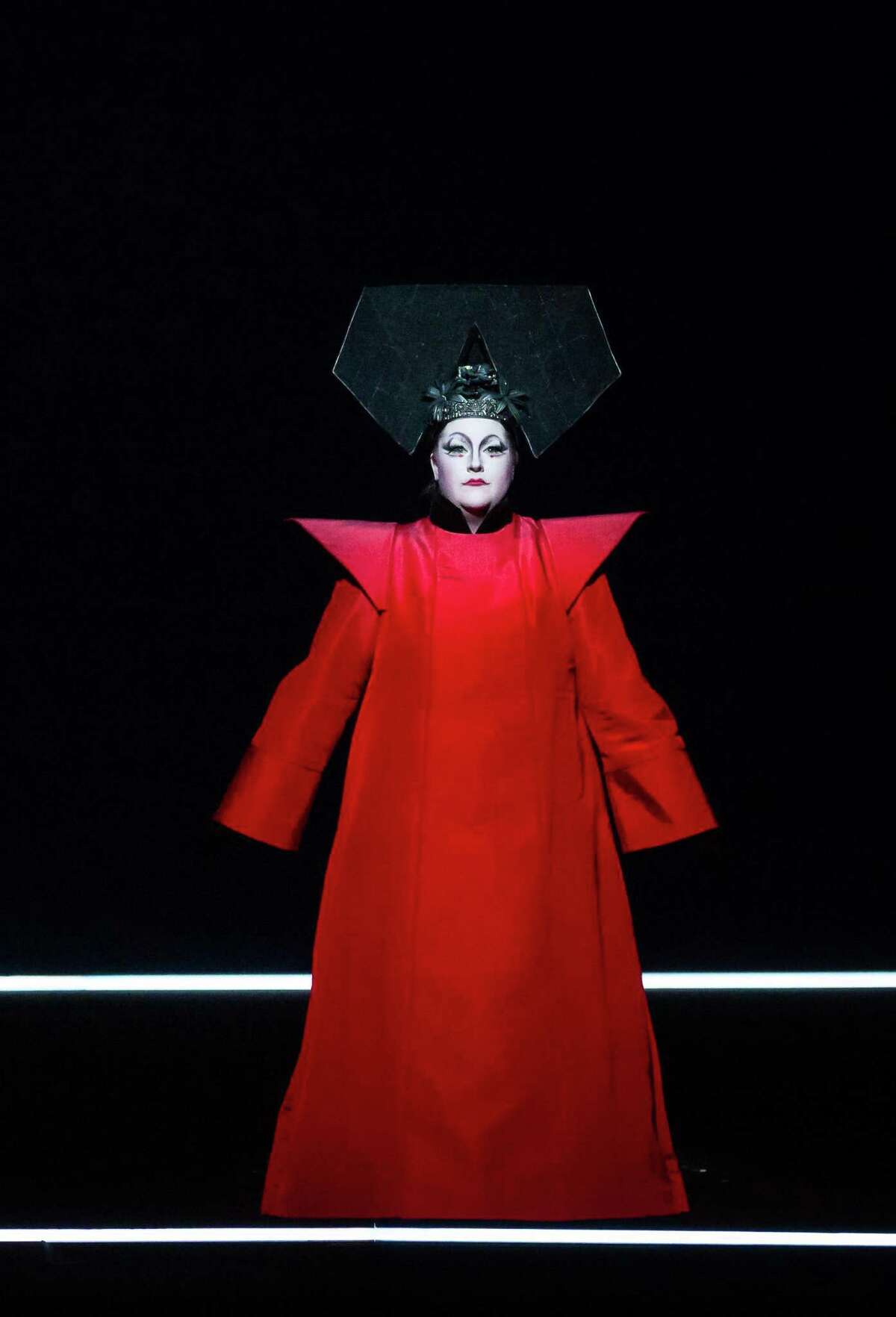 Texas native Robert Wilson lights up Puccini’s ‘Turandot’ for HGO