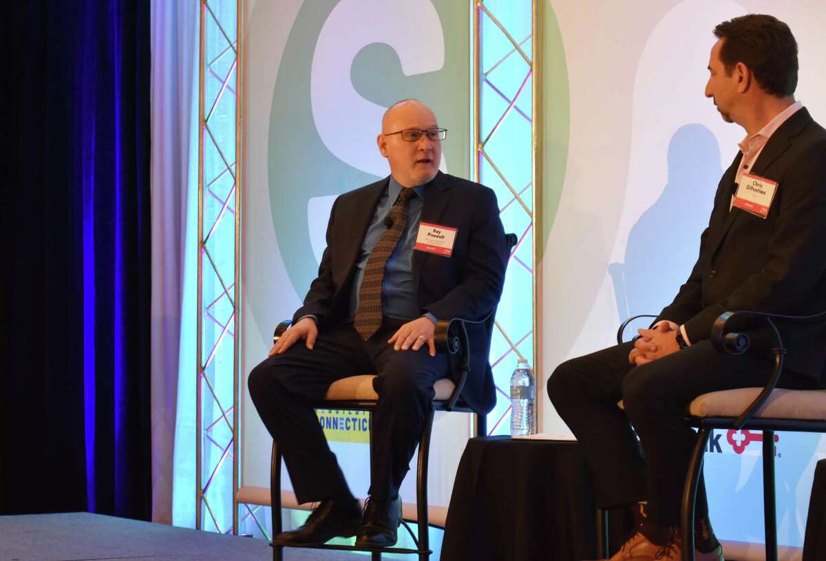 An umbilical cord once, Mohegan Sun weans off NYC-Boston buses