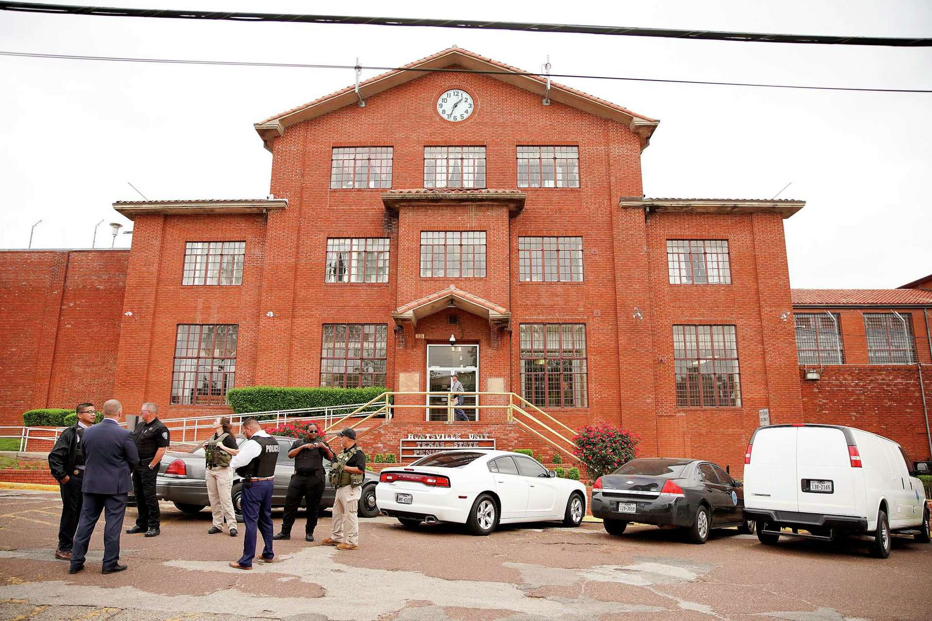 Huntsville fire: Over 600 inmates forced to evacuate