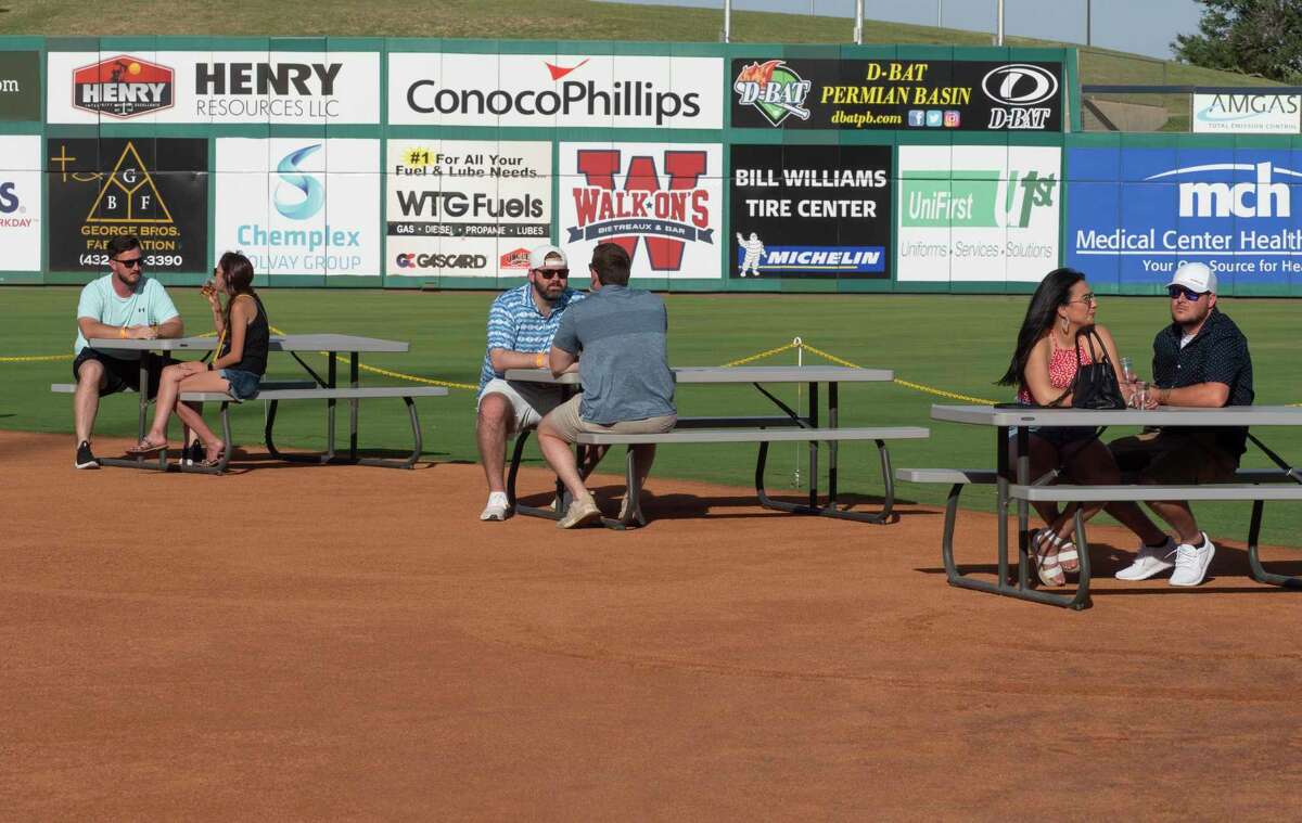 Scenes from Ballpark Brews