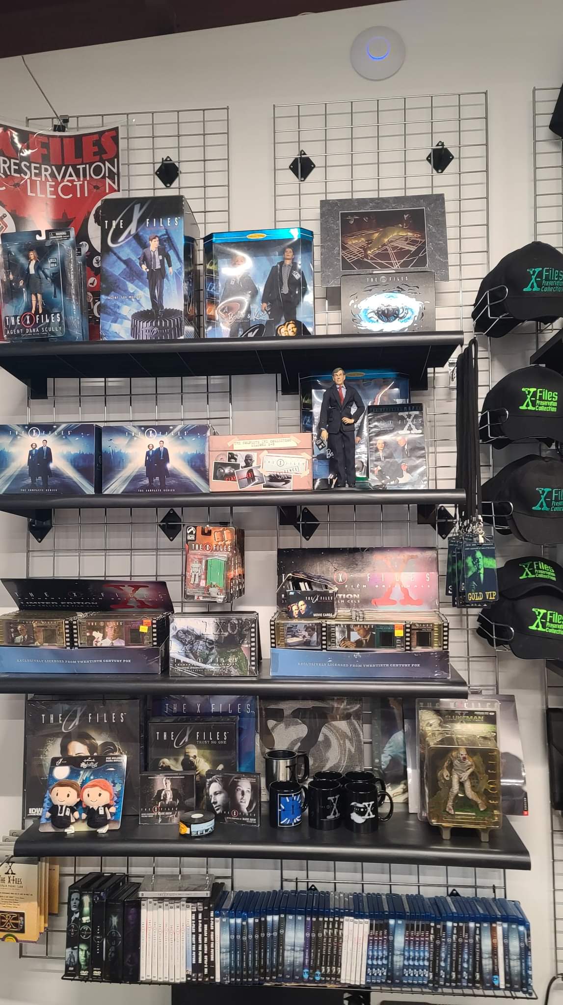 For 'X-Files' fans: The truth is in Wilton