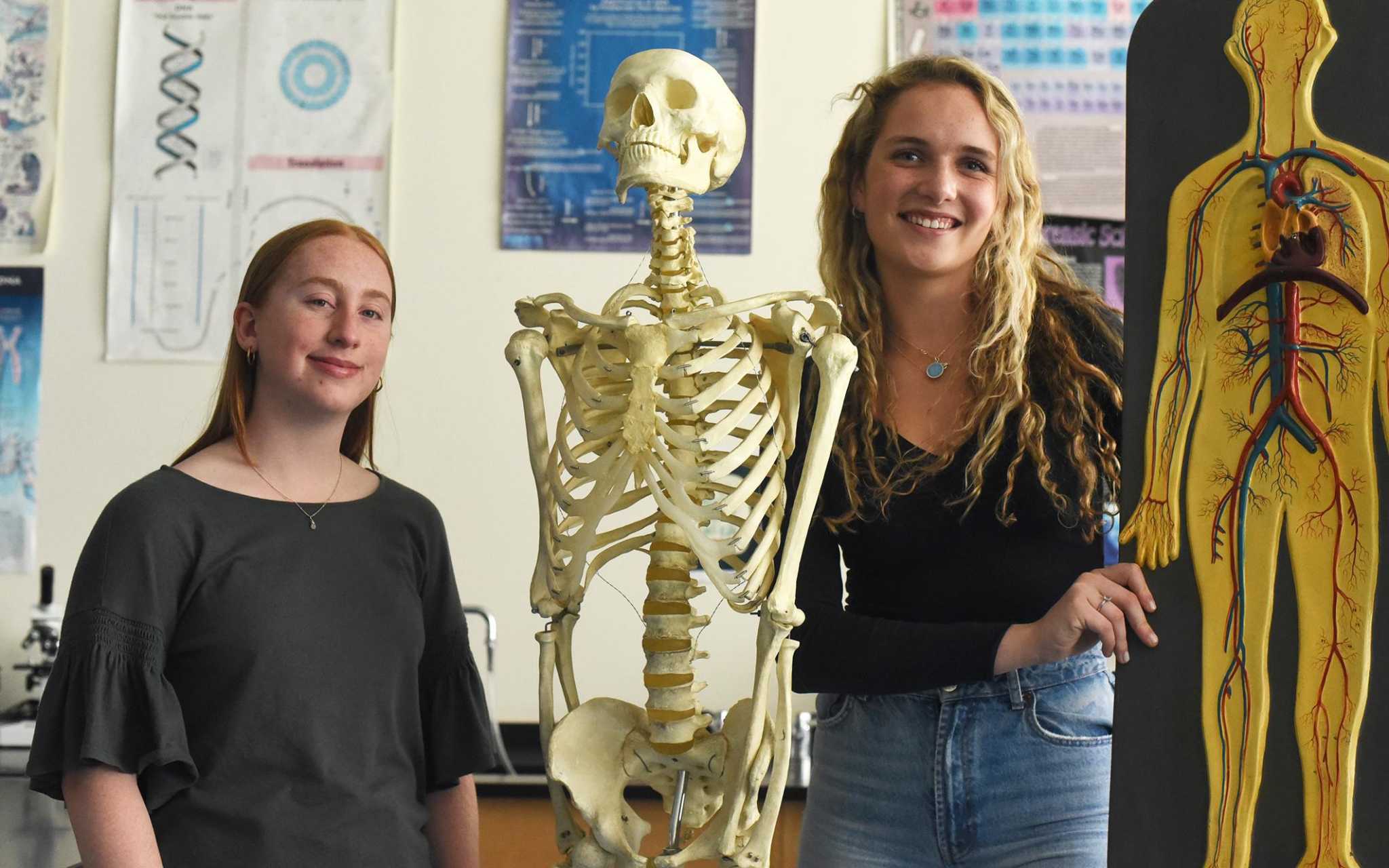 Darien student-athletes begin Medical Interest club