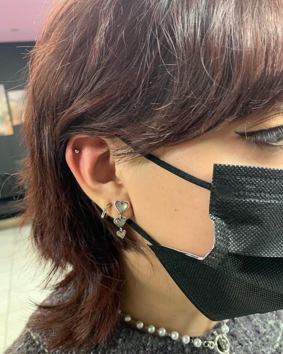 Deer Park boutique specializes in piercings