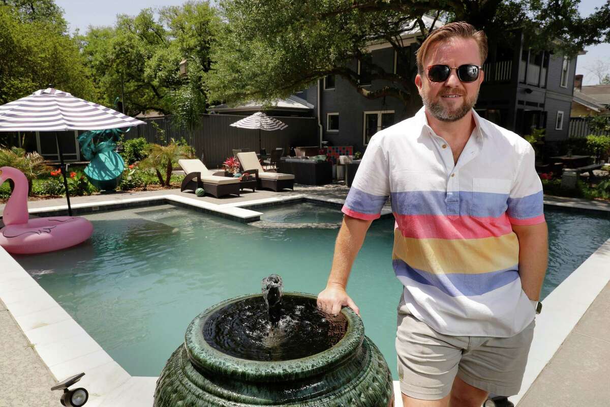 Swimply for pool lovers: Houston homeowners cash in on pools