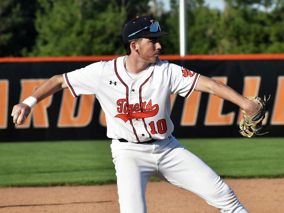 Edwardsville High School senior Andrew Hendrickson to play baseball for ...