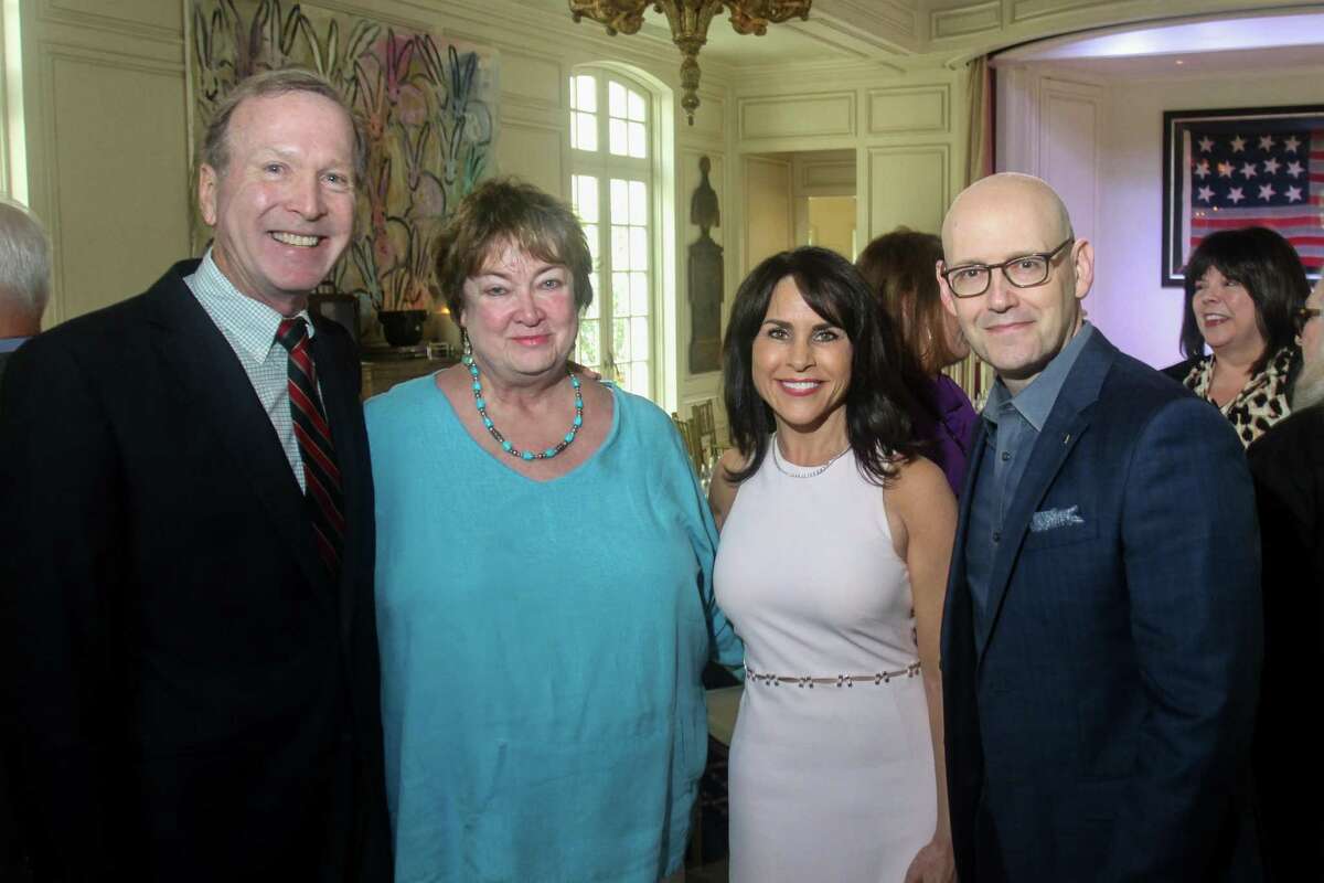 Bush twins help raise $1.8M for Houston Literacy Foundation