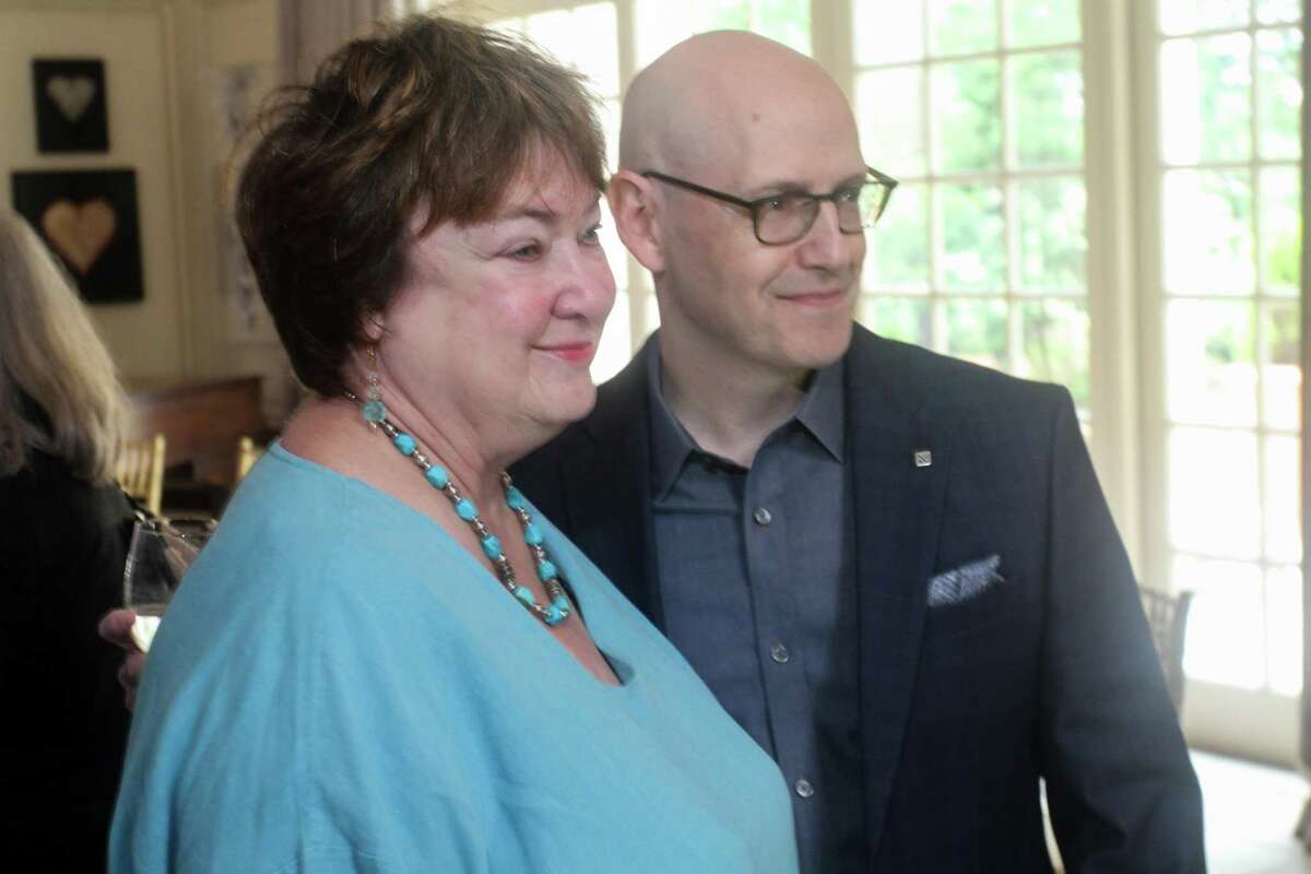 Bush twins help raise $1.8M for Houston Literacy Foundation