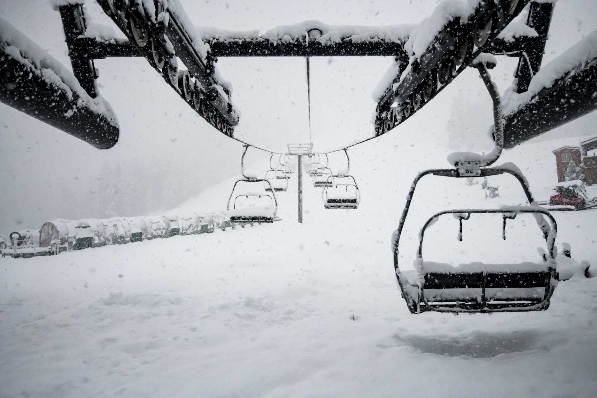 ‘The first big wallop:’ Storm could drop up to 4 feet of snow in Tahoe ...