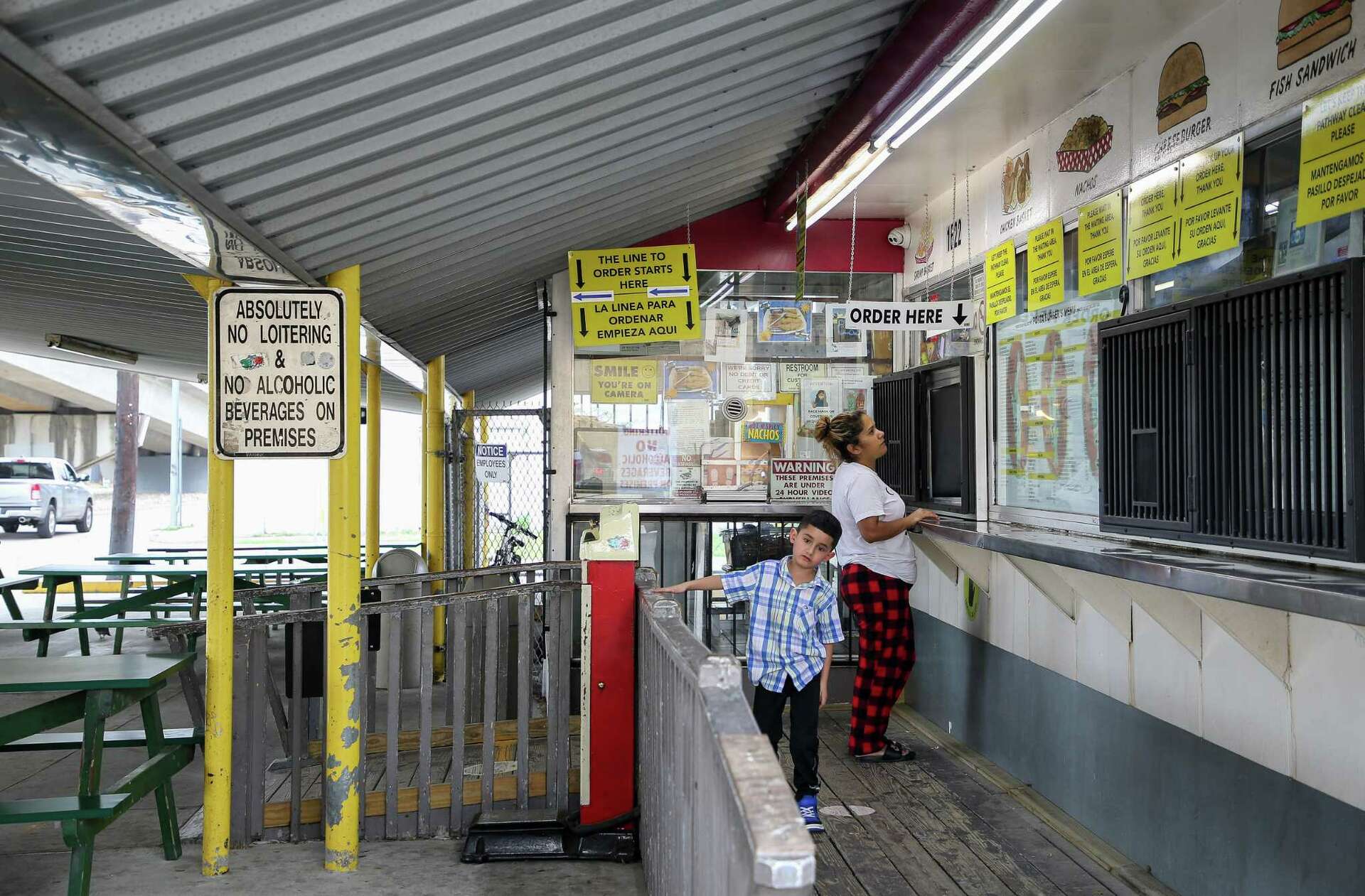 Houston burger joint stands strong in the face of gentrification