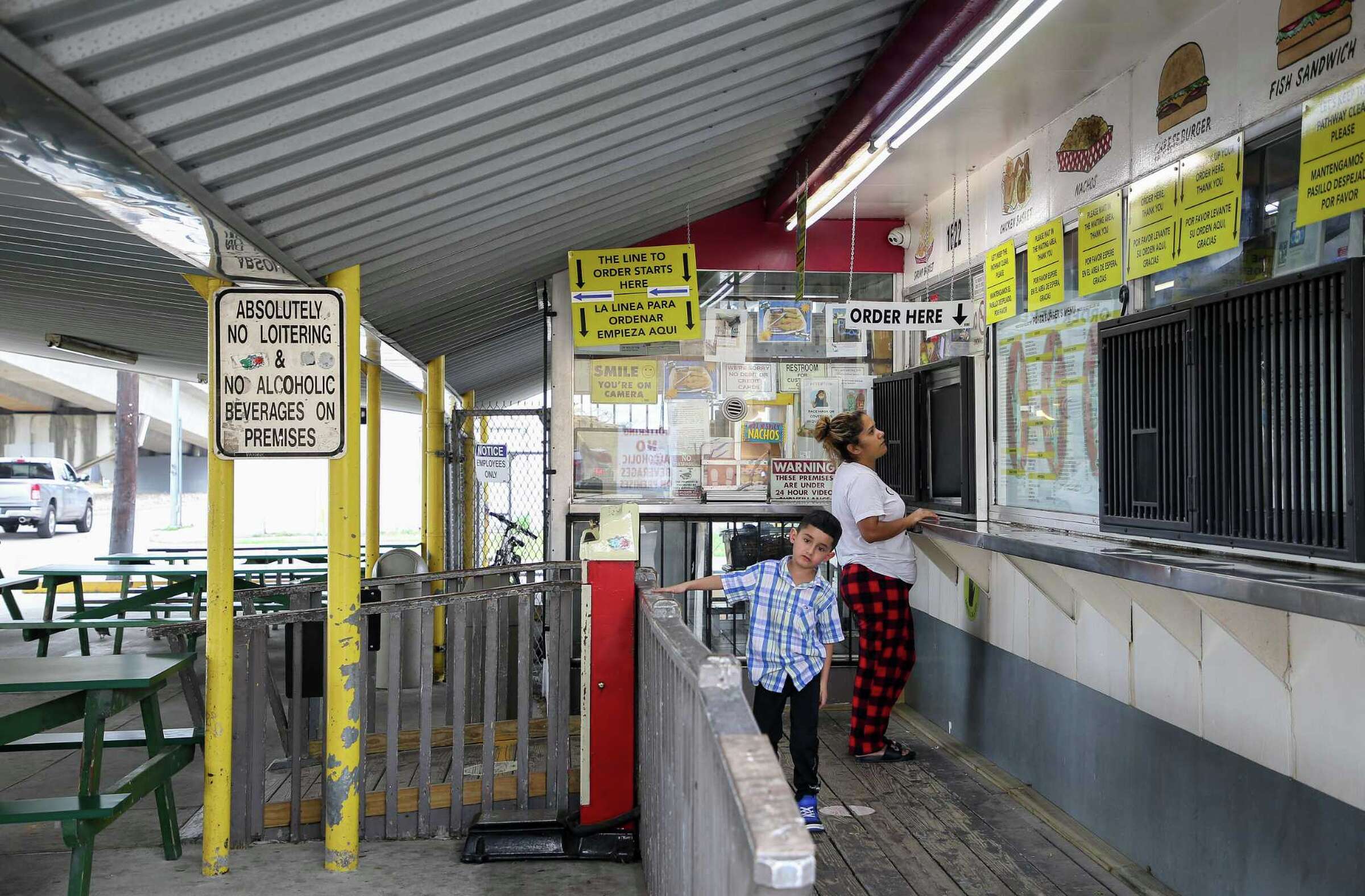 Houston burger joint stands strong in the face of gentrification