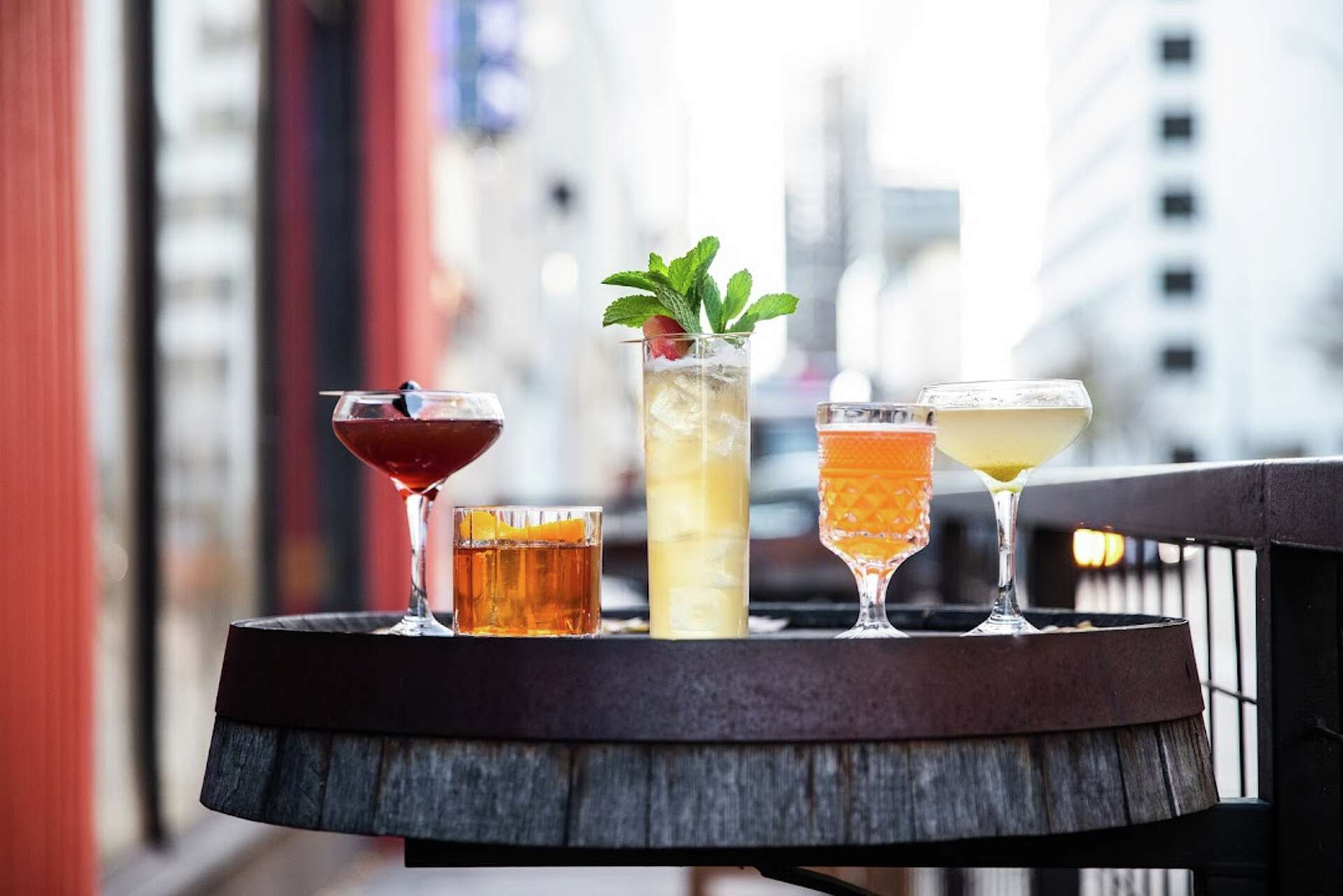 16 excellent bars in downtown Houston to visit now
