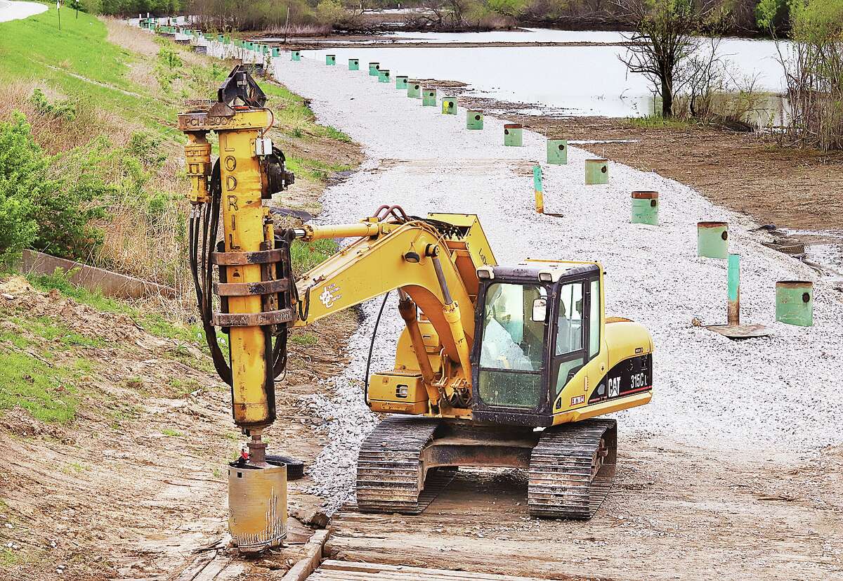Metro East levee system receives final FEMA certification after major ...