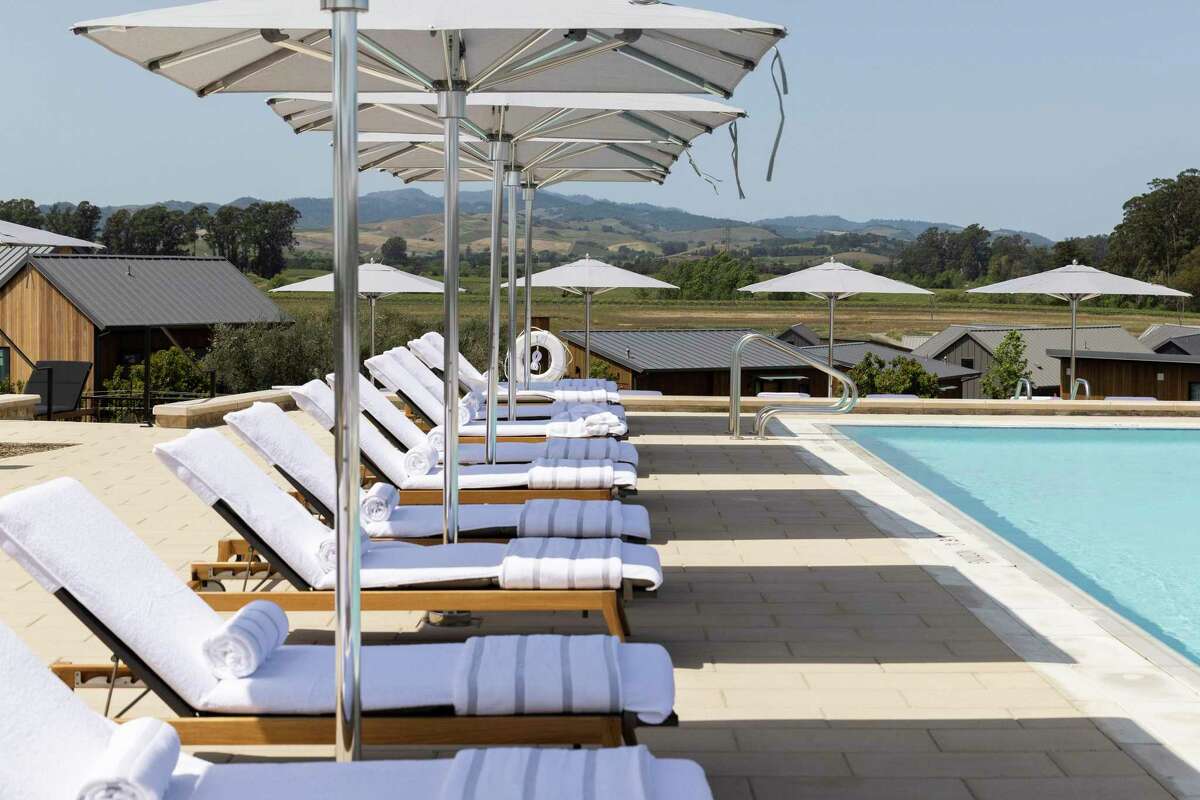 A new Napa hotel charges $1,300 a night. Are prices really that high ...