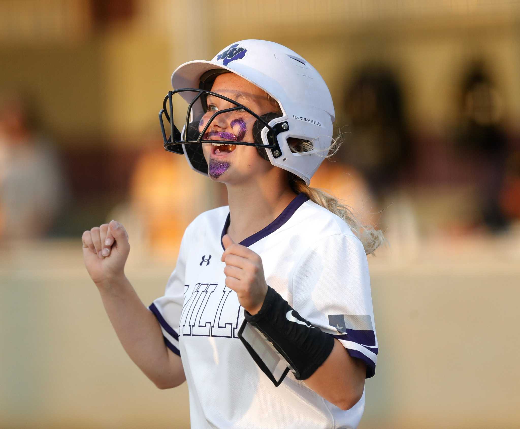 Purple Power: Willis rolls to area playoffs