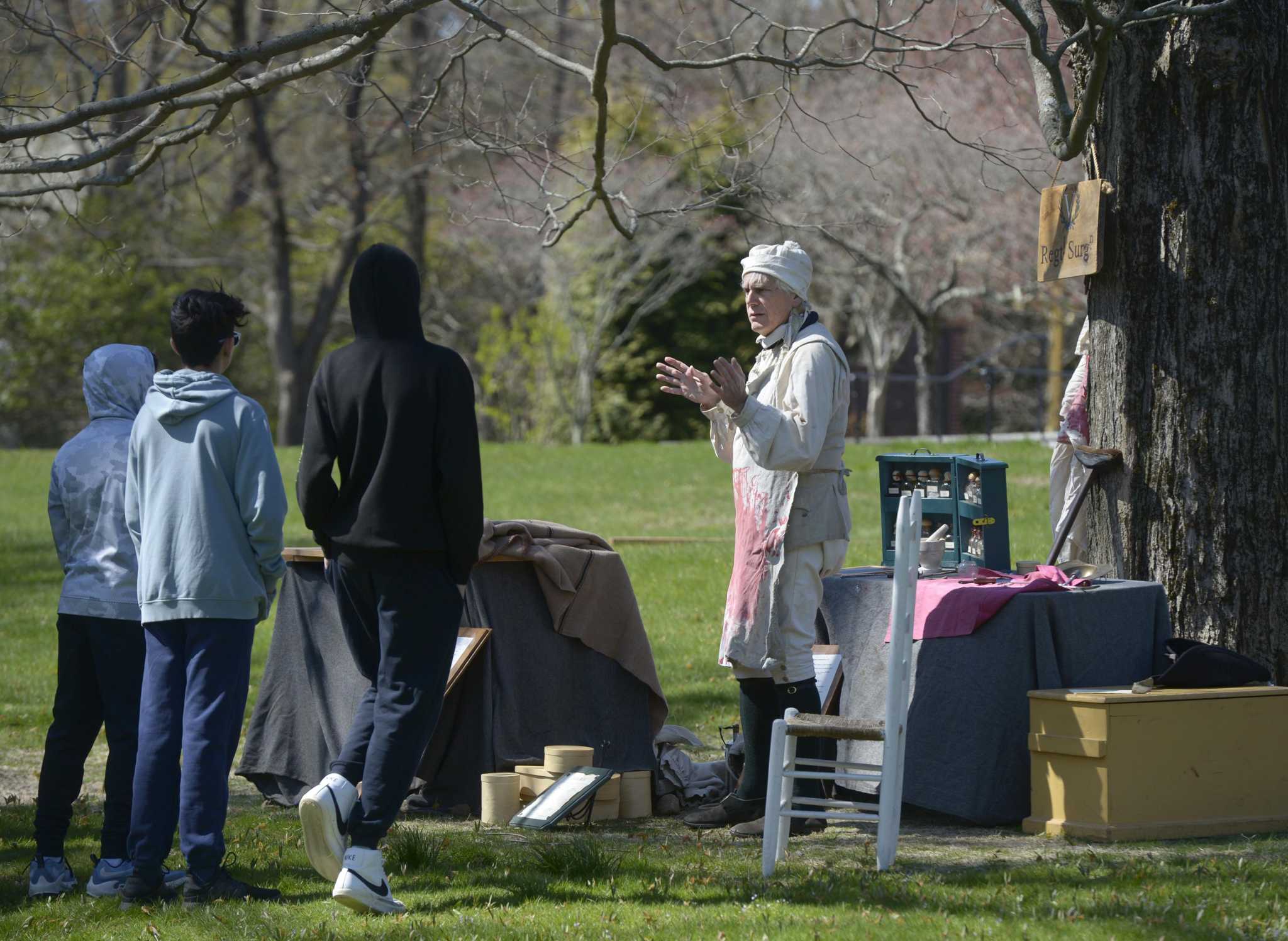 Photos: Reenactors set up camp for Battle of Ridgefield 245th ...