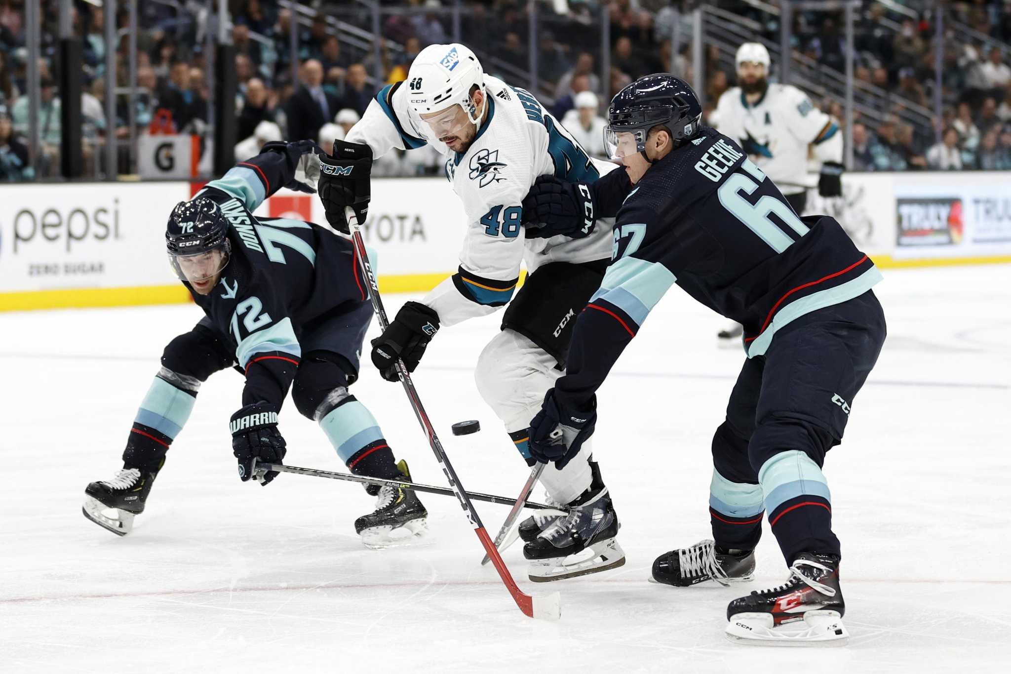 Sharks shut out in season finale in Seattle