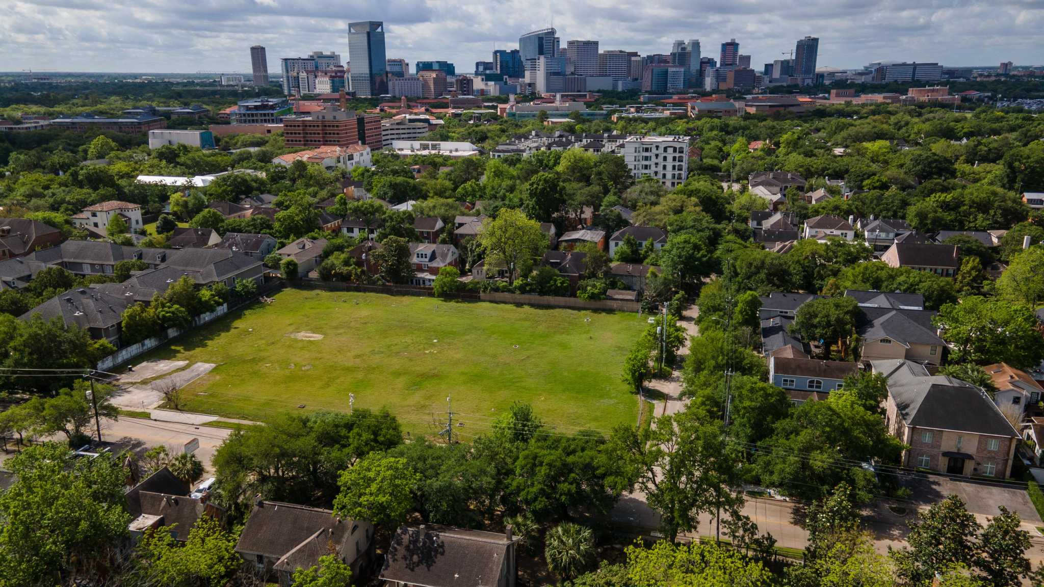 Houston plans 20-story luxury tower on Ashby site near Rice