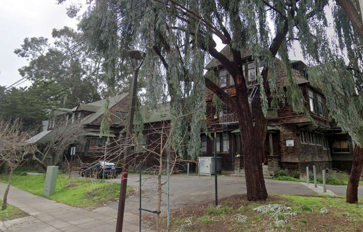 Fire at historic building near UC Berkeley spurs evacuations