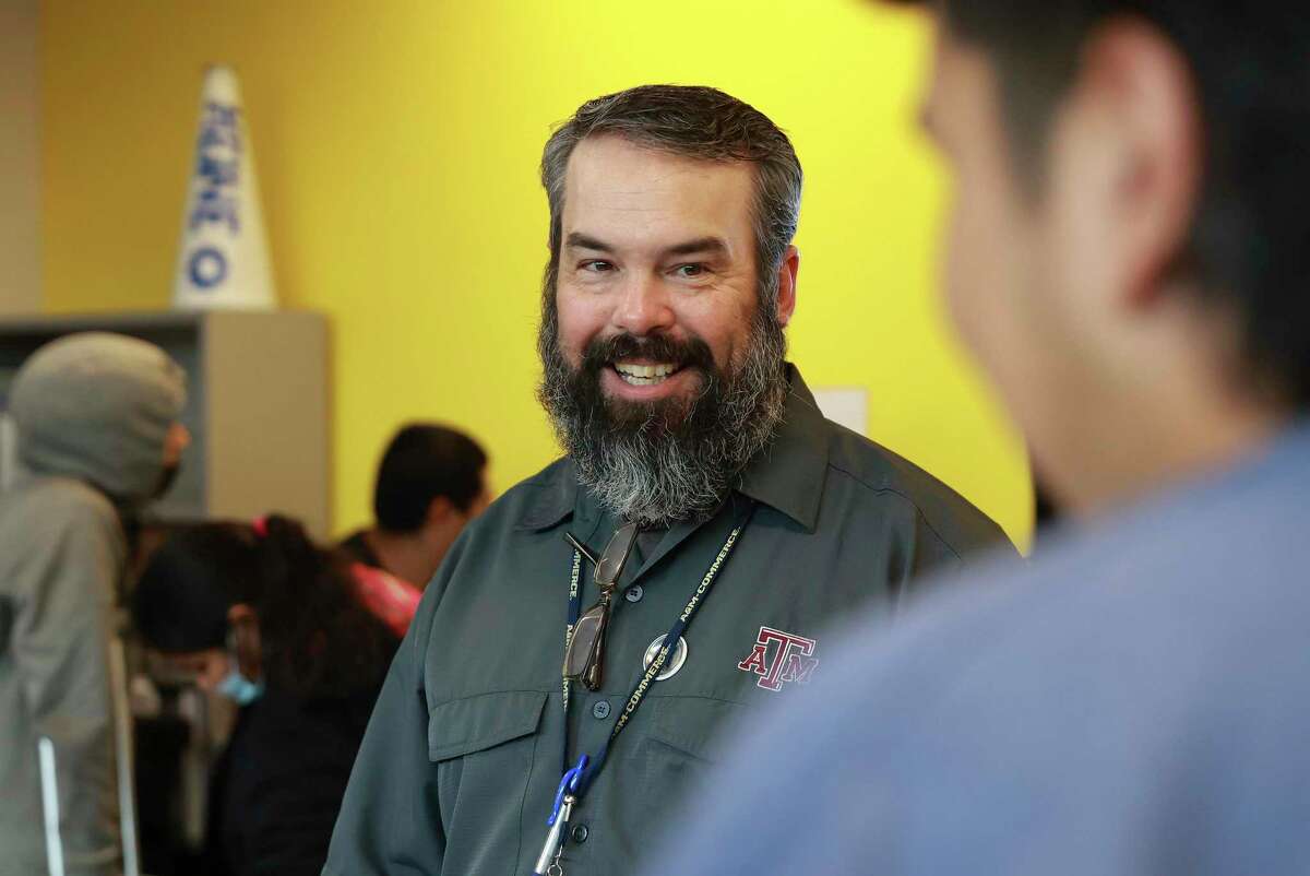 Merit pay program for Texas teachers pushes salaries past $100,000. But ...