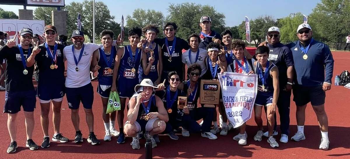 Track and field: SACS’ Sanders defends state titles in record fashion ...