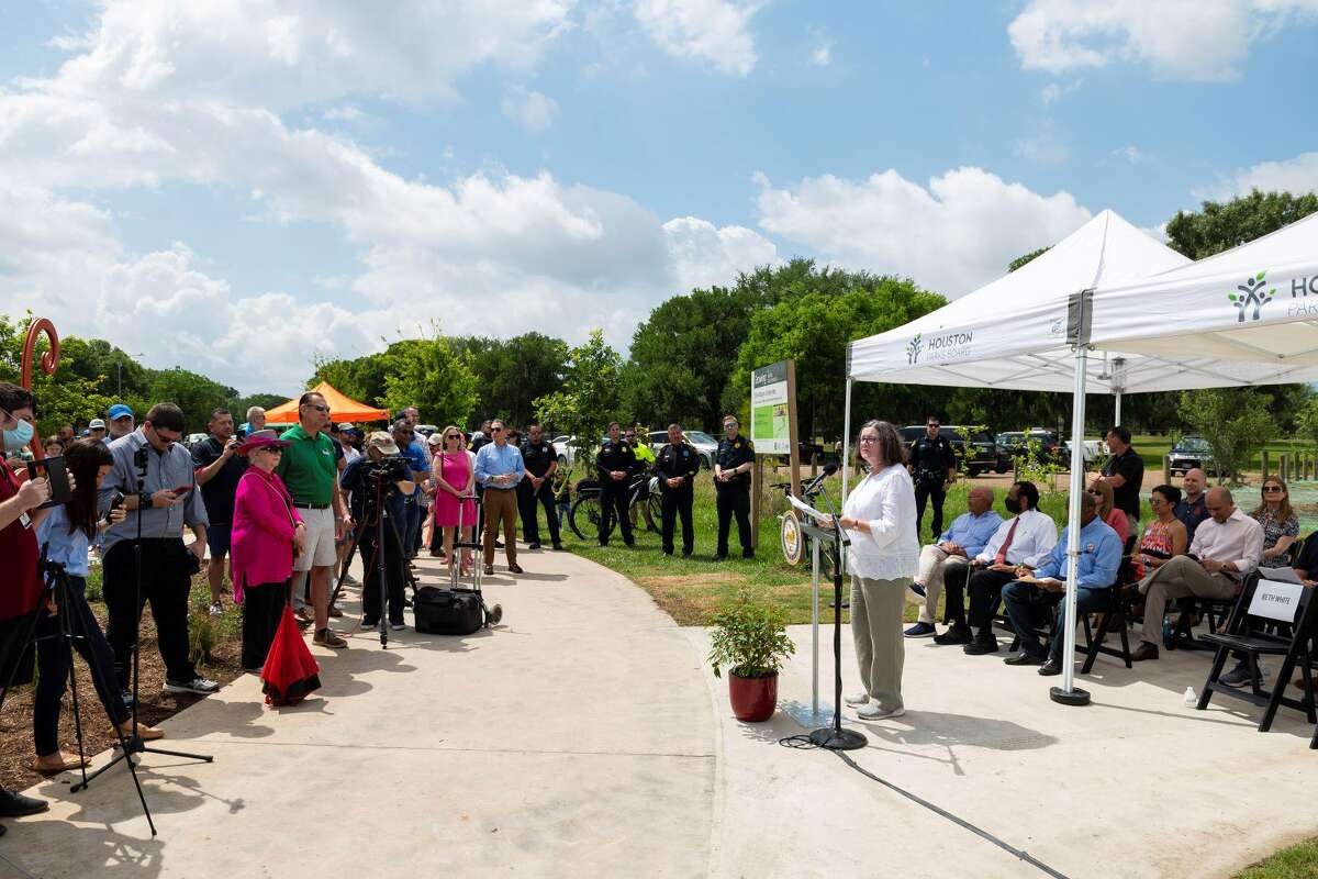 New segment of Sims Bayou Greenway now complete and open