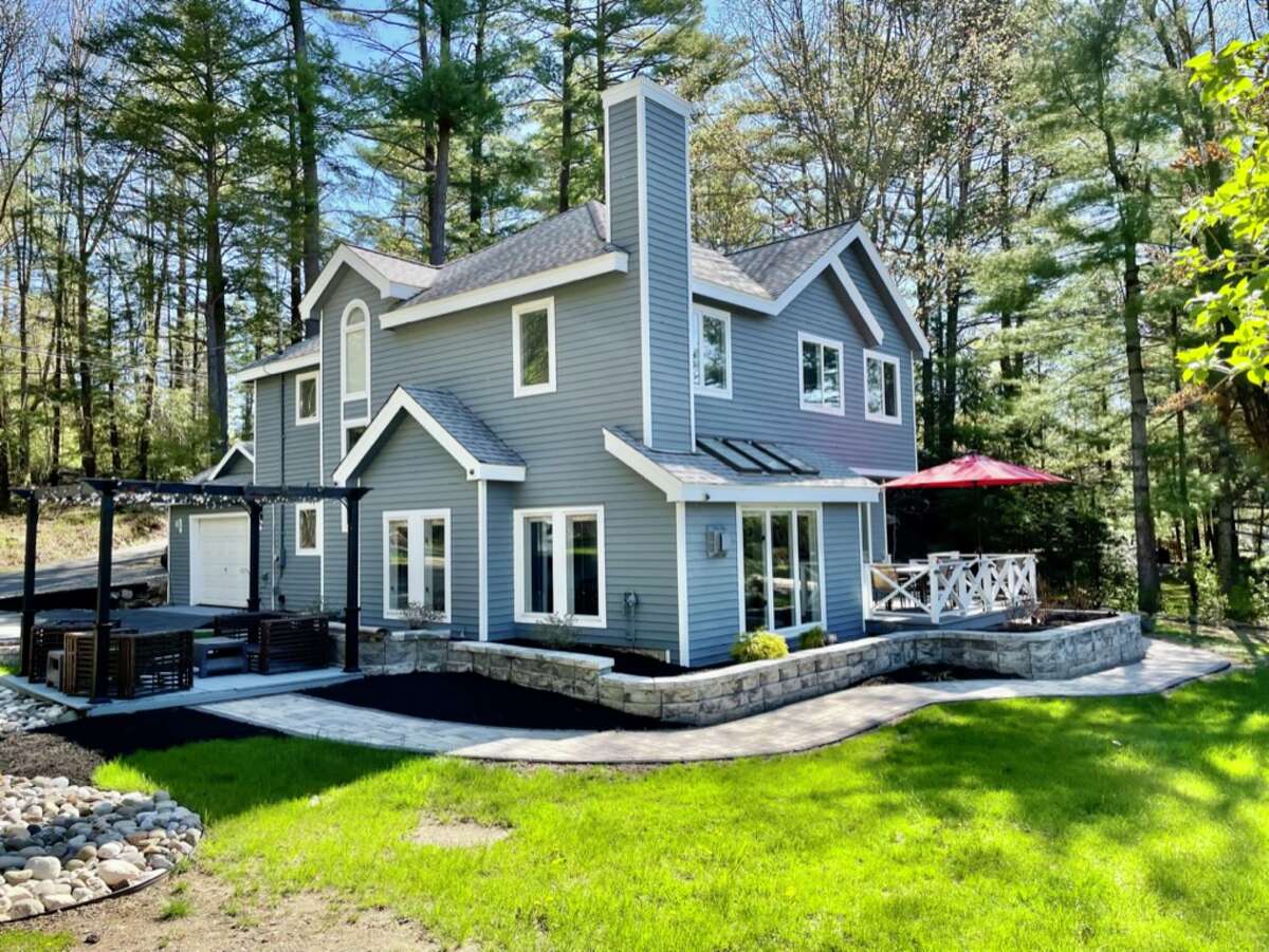 House of the Week: Beach day in Lake George