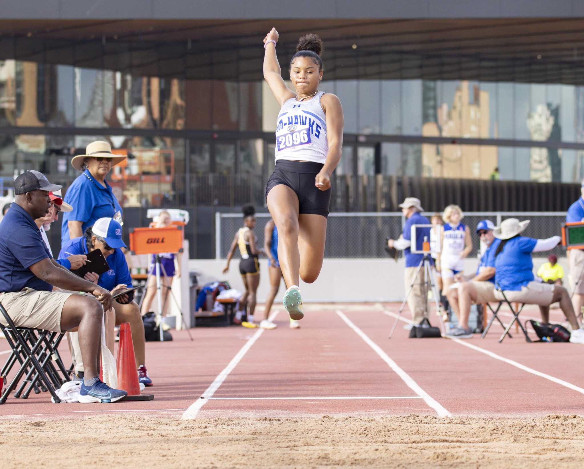 Track and Field: Randolph’s Nunez, East Central’s Pinones named E-N ...