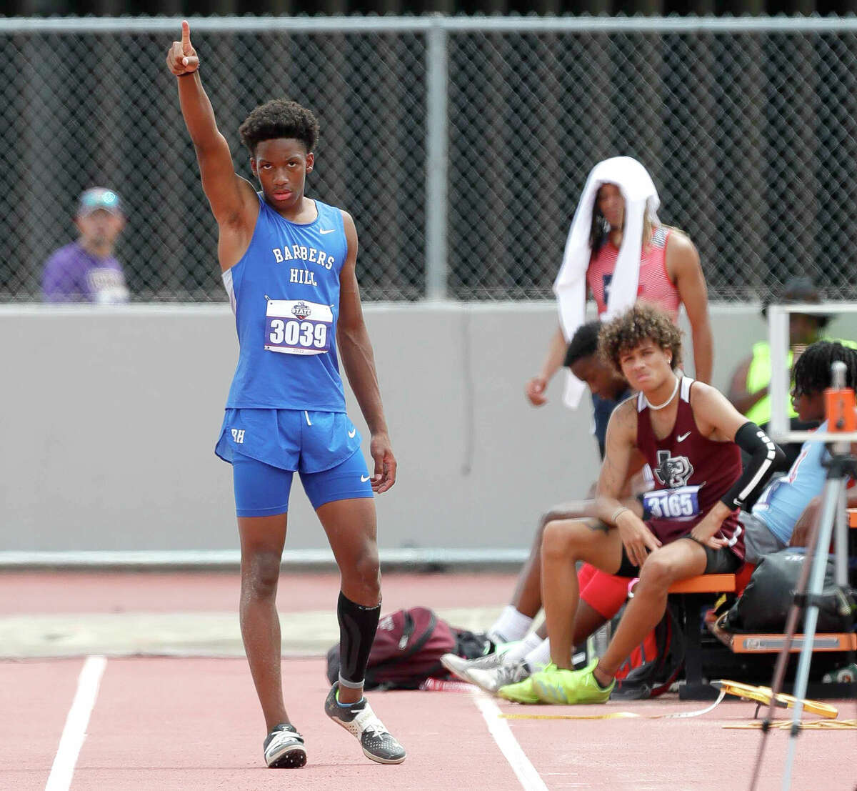State track meet: Fort Bend Marshall sweeps titles