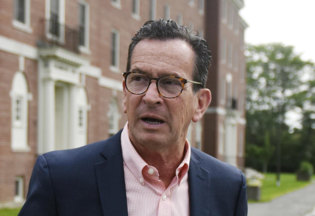 Dannel Malloy gets no-confidence vote as U of Maine chancellor