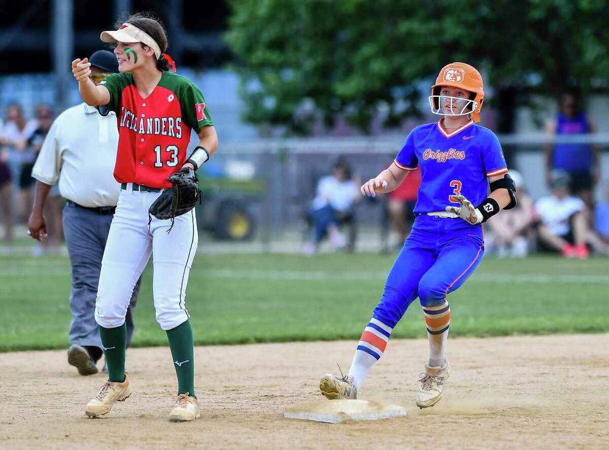 The Woodlands battles to Game 3 win over Grand Oaks