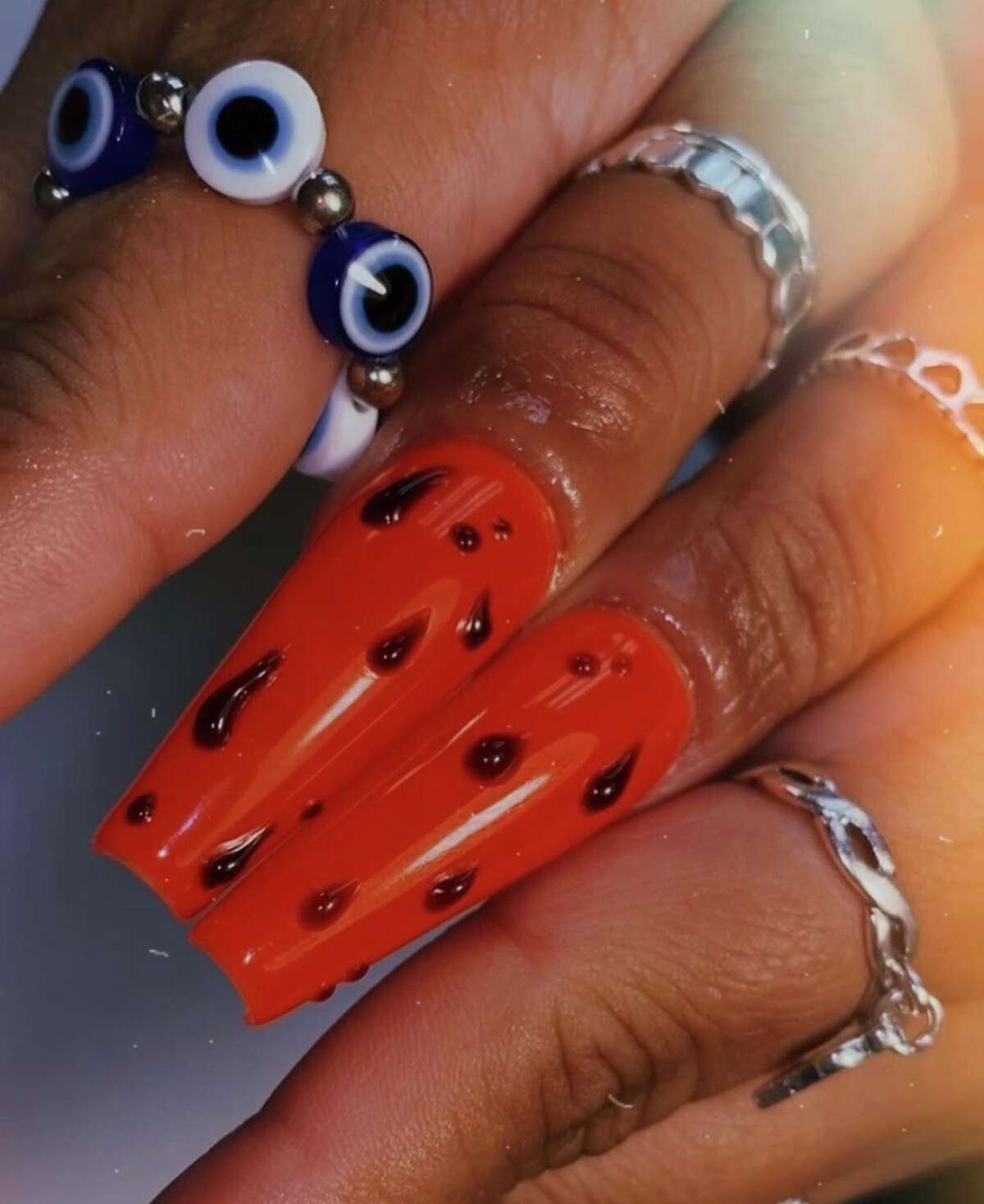 San Antonio nail artist creates a set dedicated to Bill Miller sweet tea