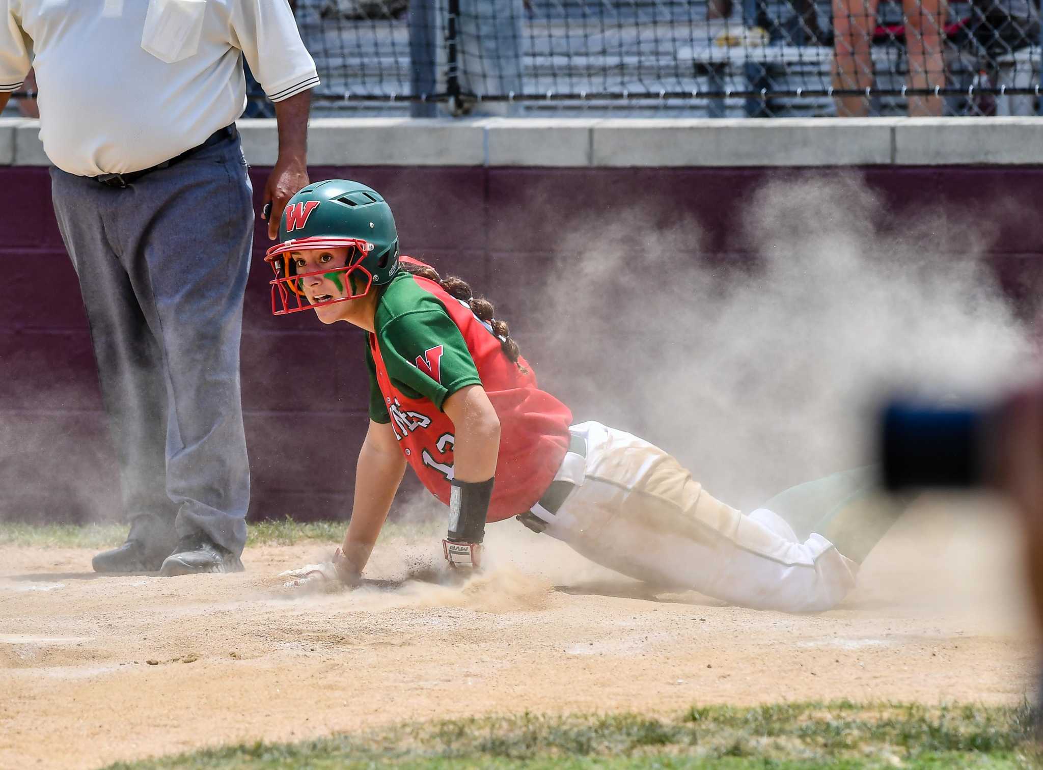 Gritty The Woodlands squad back in the regional semifinals