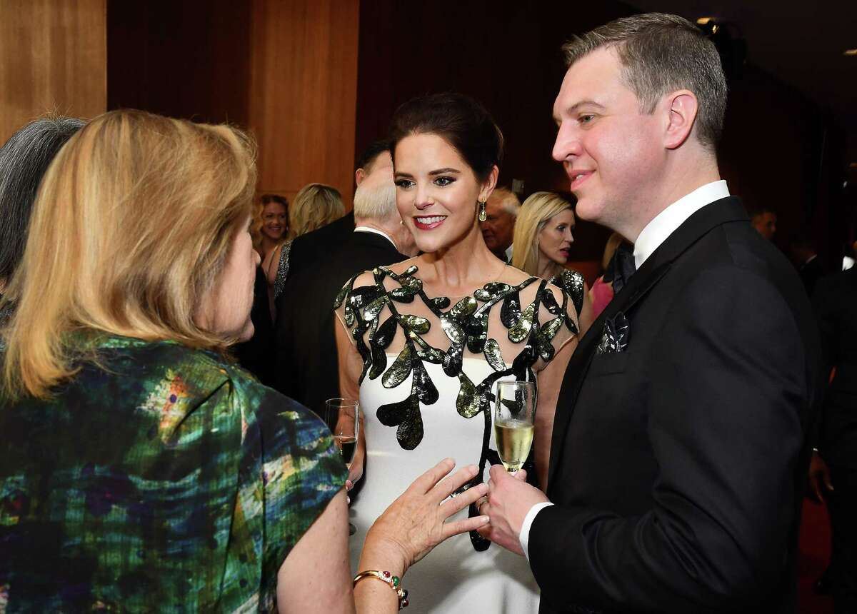 Robert Duff, father of Hilary and Haylie Duff, chairs Houston Symphony ...