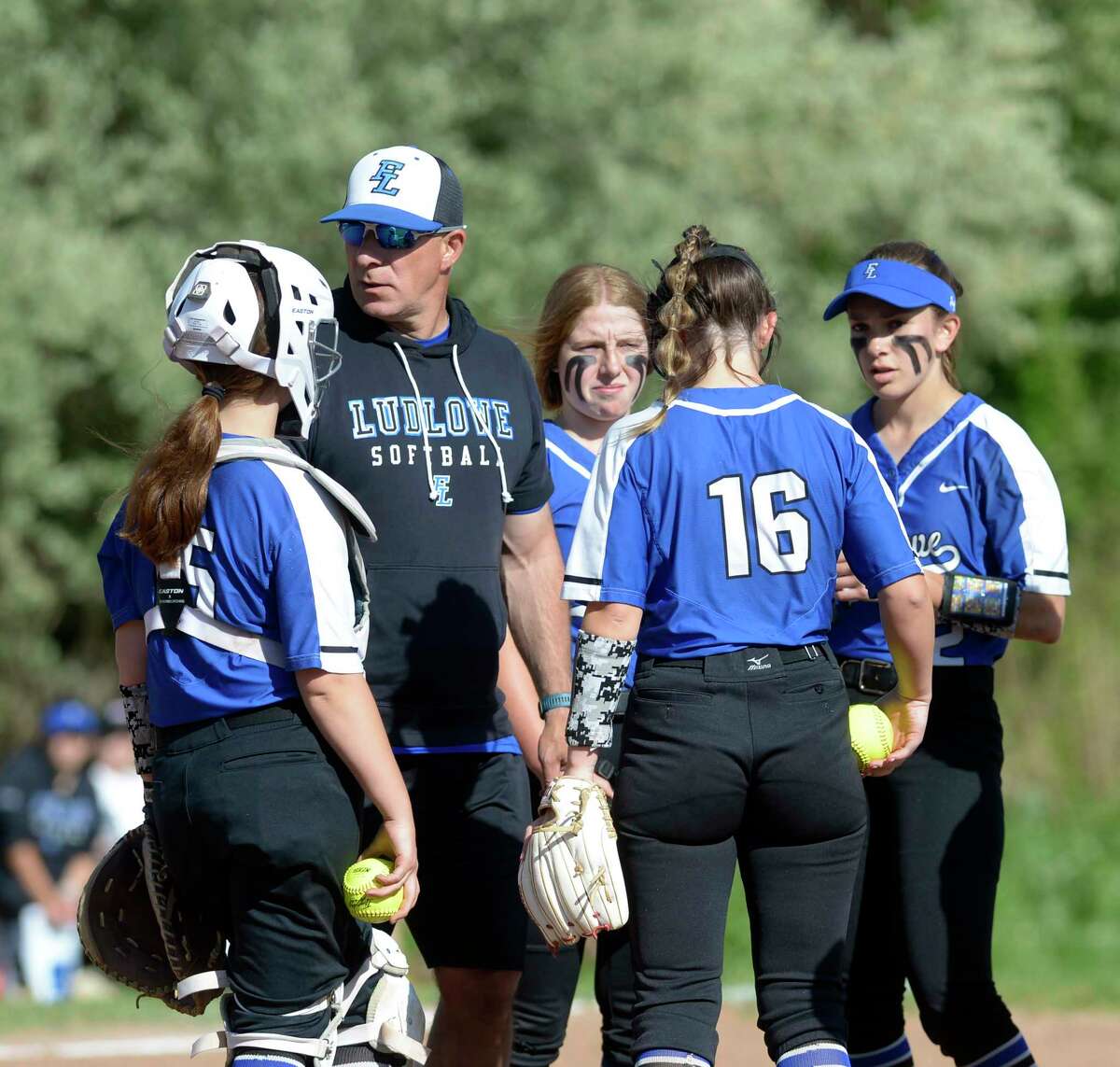 Ludlowe softball coach Lou Bunosso to coach Albertus Magnus College.