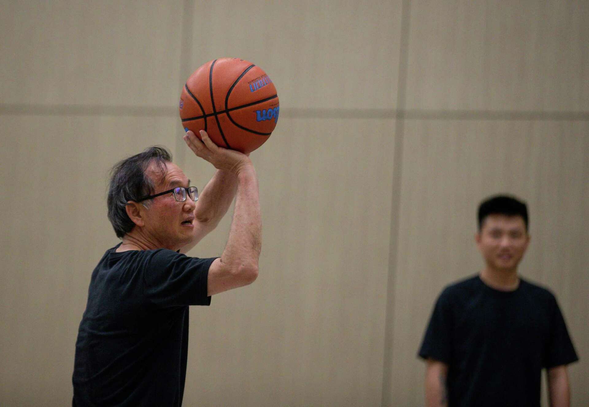 How Yao Ming made an impact on Asian American Houstonians