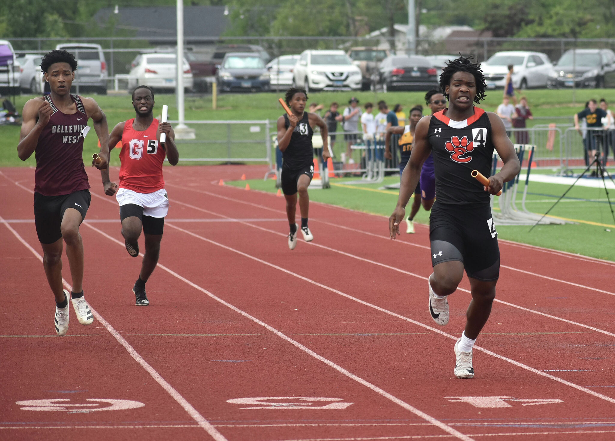 Edwardsville qualifies six for state track meet -- so far