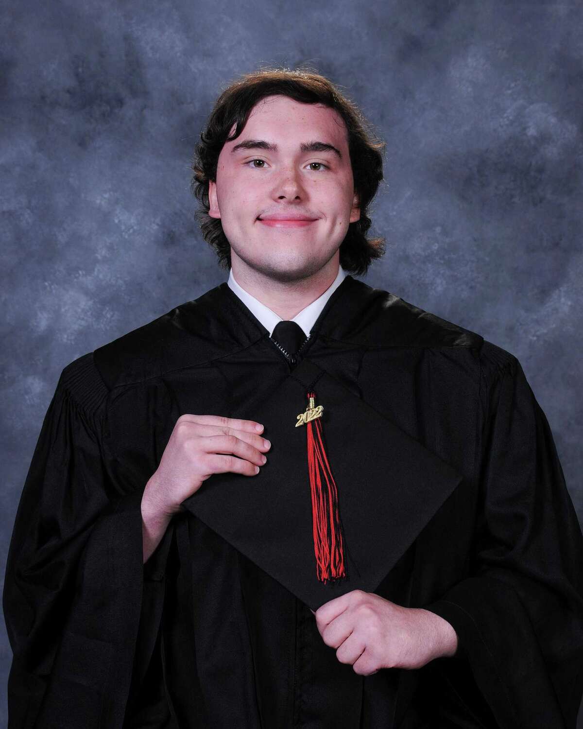 Lake Houston districts announce valedictorians, salutatorians