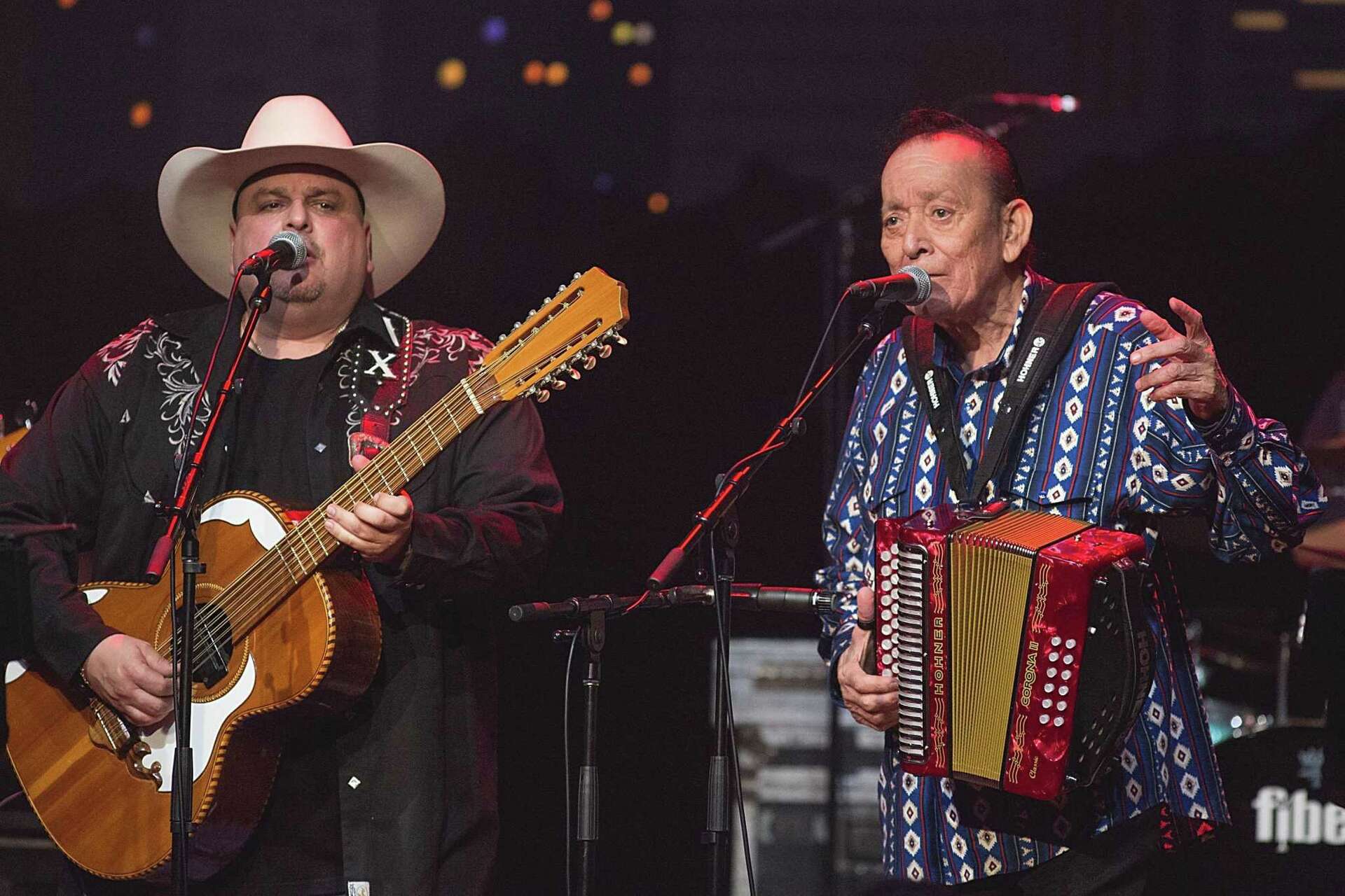 Conjunto music legend Flaco Jiménez hospitalized
