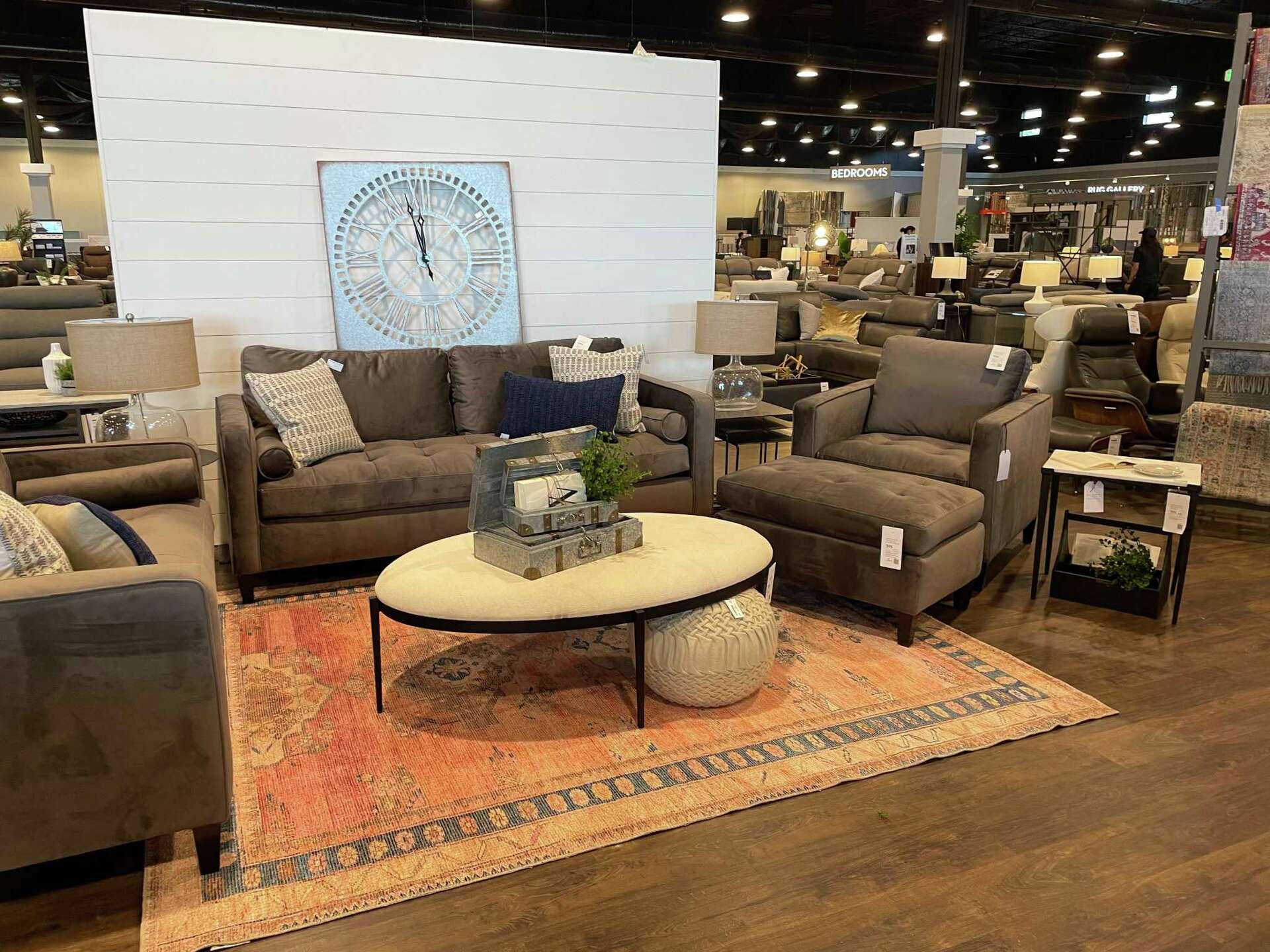 California-based Living Spaces opens hybrid store, warehouse in Humble