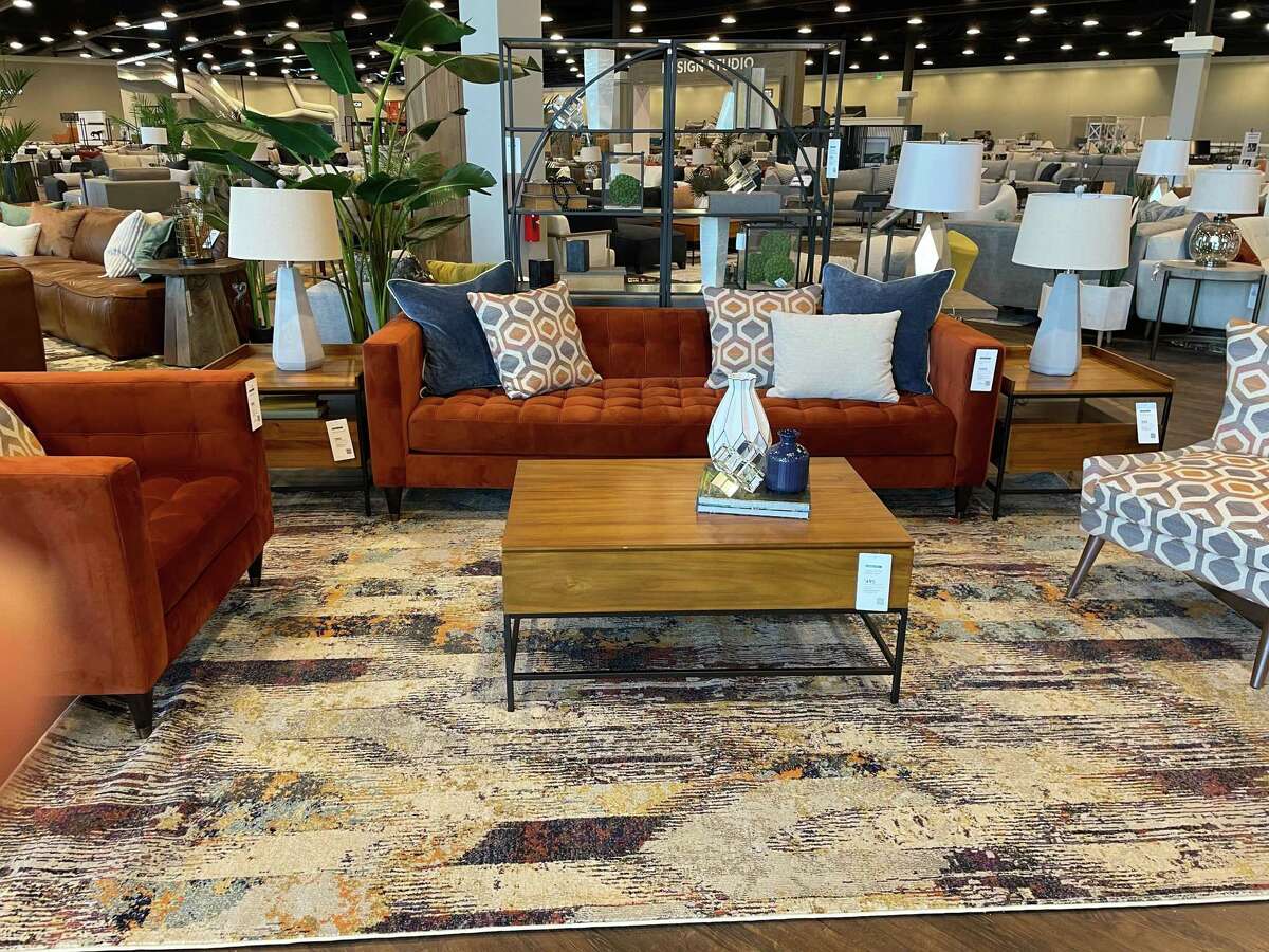 California-based Living Spaces opens hybrid store, warehouse in Humble