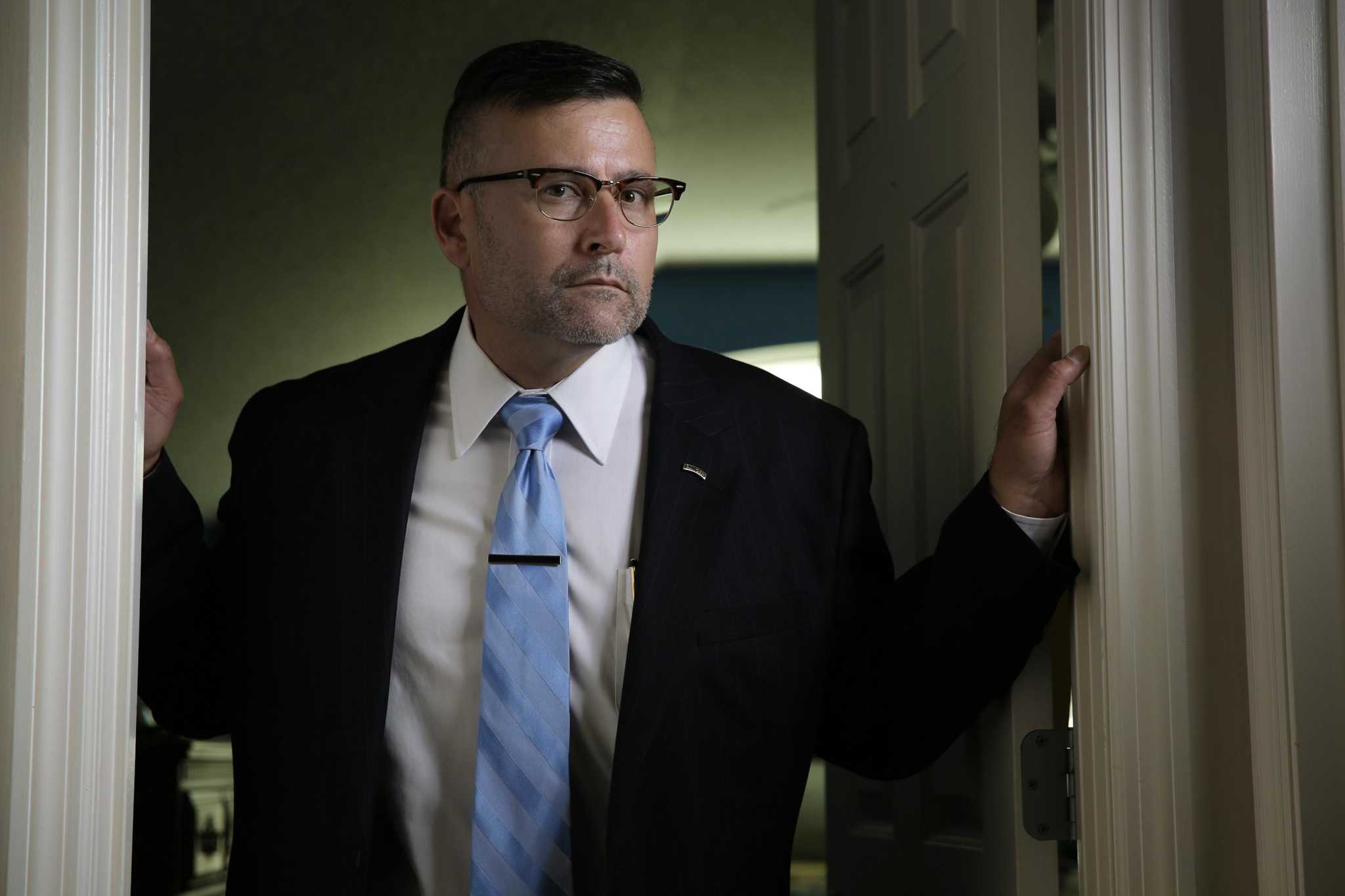 Ex-USAA Bank employee sues company for defamation