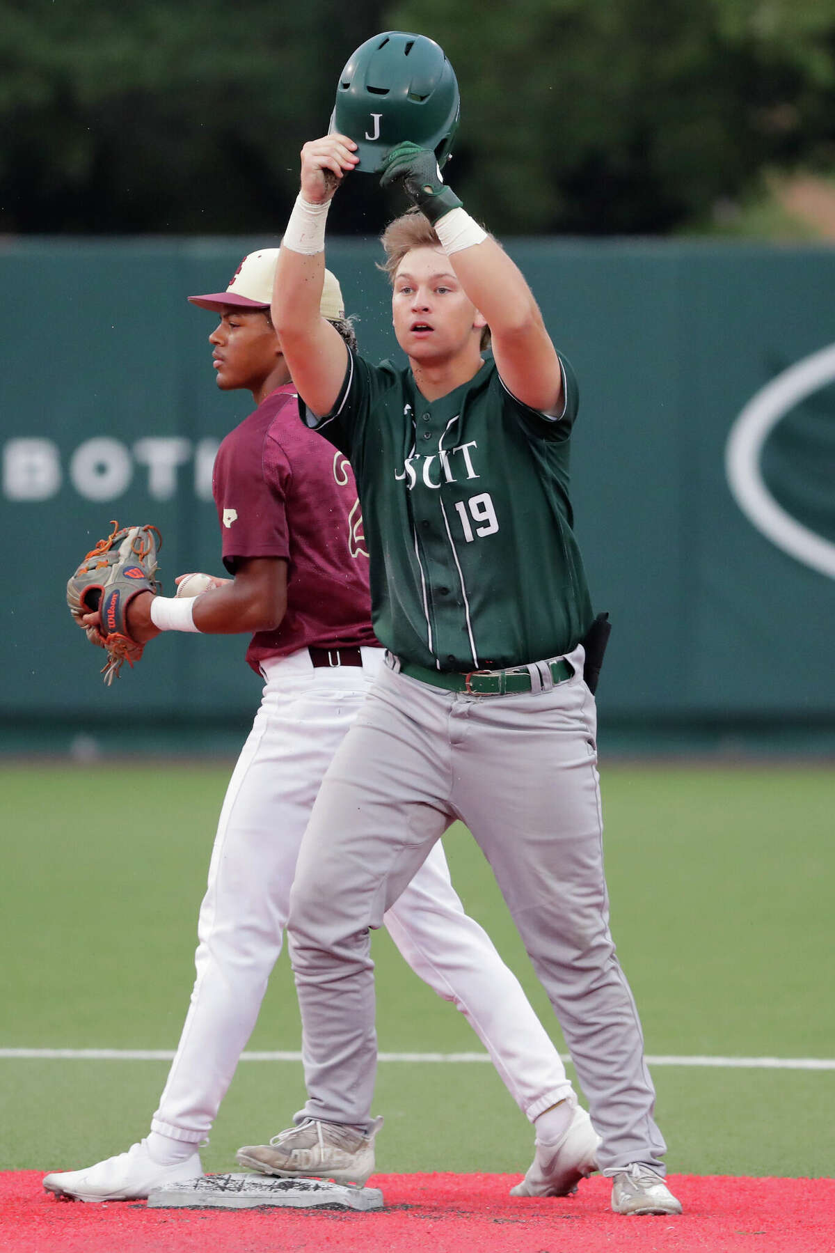 Strake Jesuit advances in high school baseball playoffs