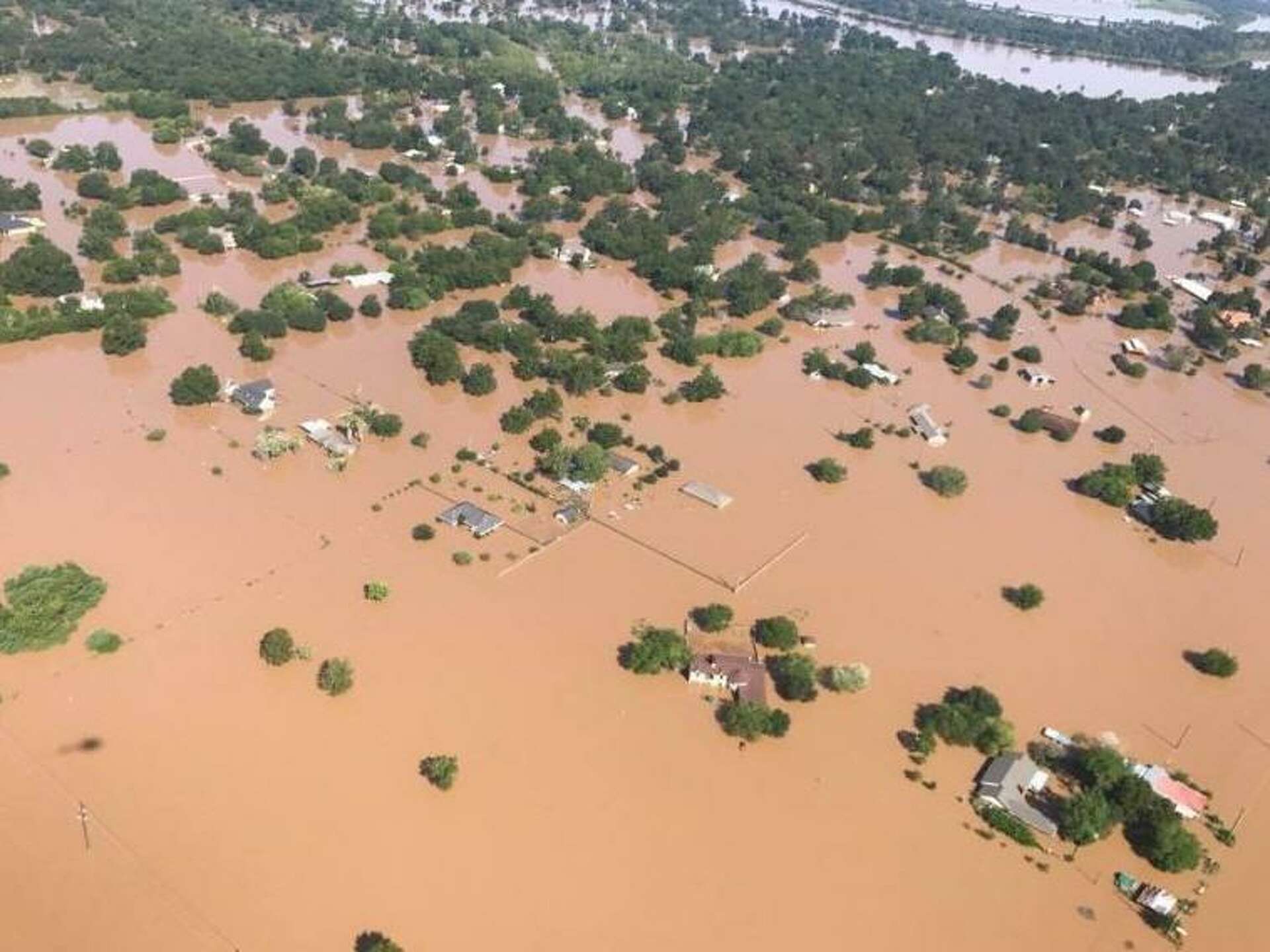 Fort Bend levees will likely hold in massive flooding. Army Corps says