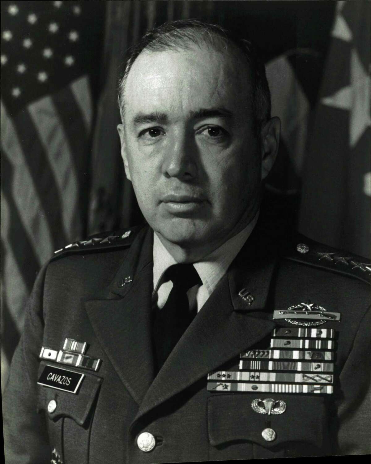 Panel recommends Fort Hood be renamed for San Antonio general — now it ...